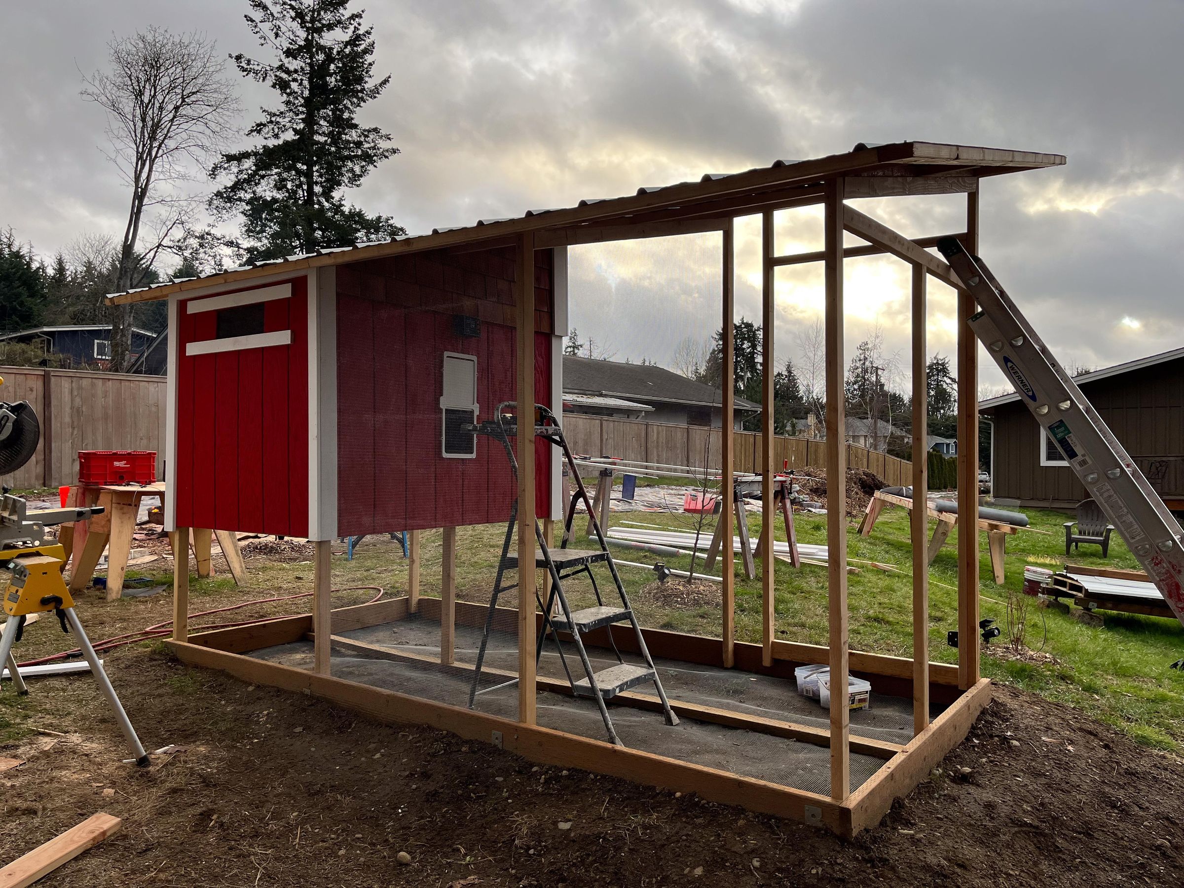 Build a DIY Chicken Palace : 7 Steps (with Pictures) - Instructables