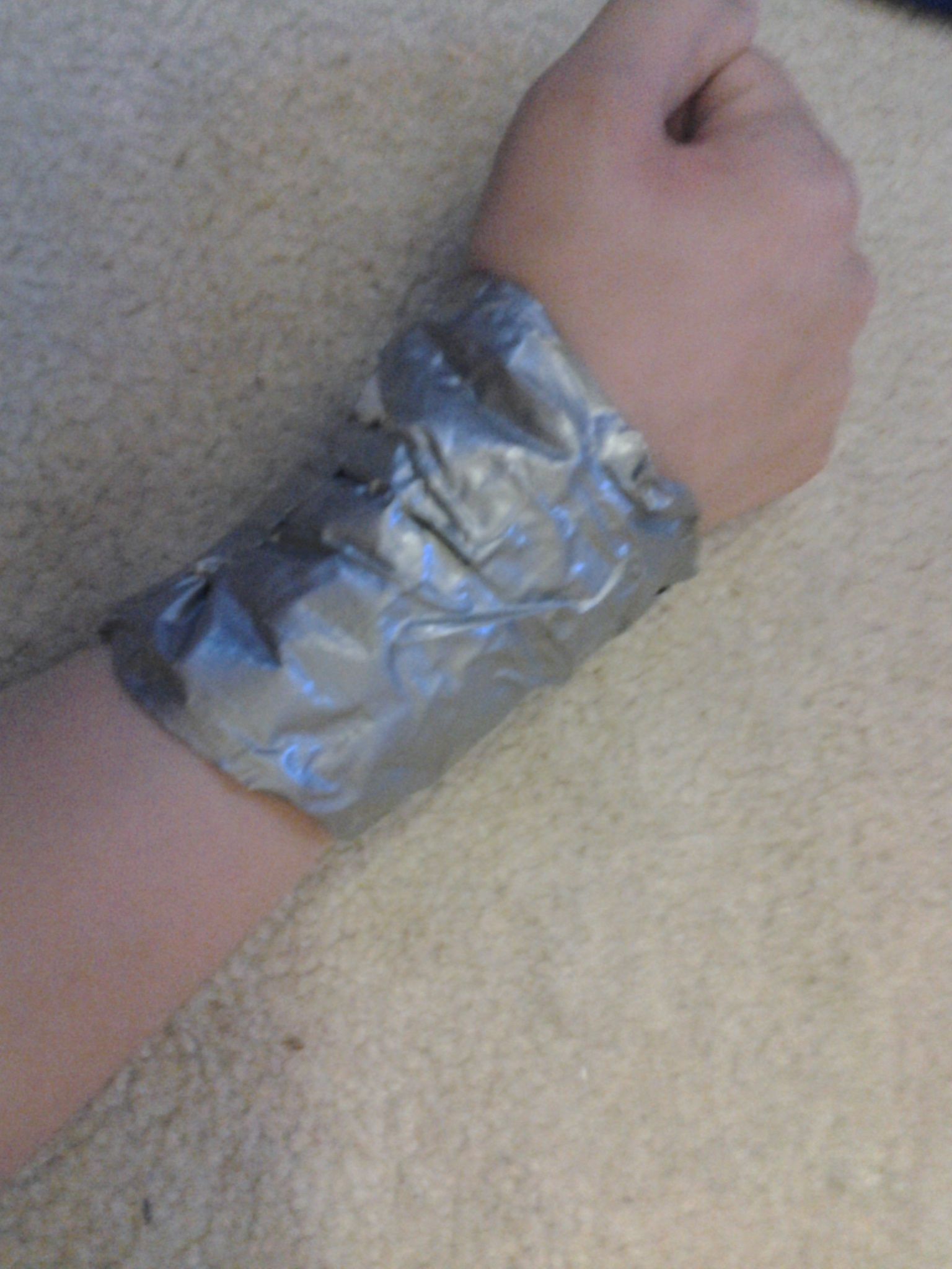 Duct Tape Cuff : 4 Steps - Instructables