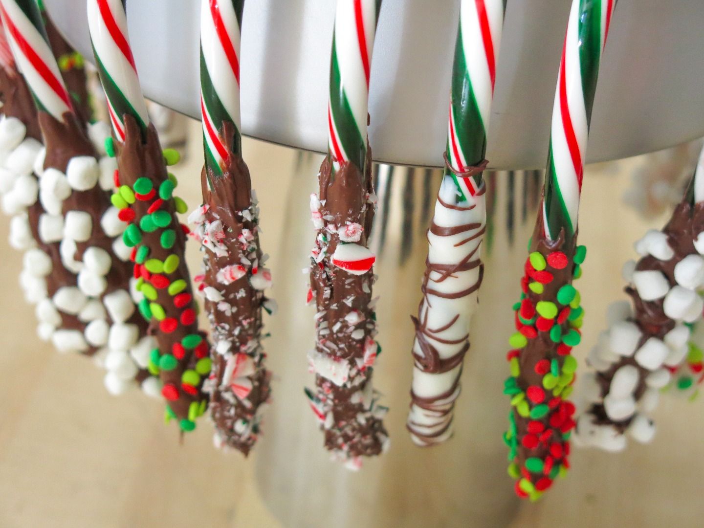 Candy Cane Stirrers : 5 Steps (with Pictures) - Instructables