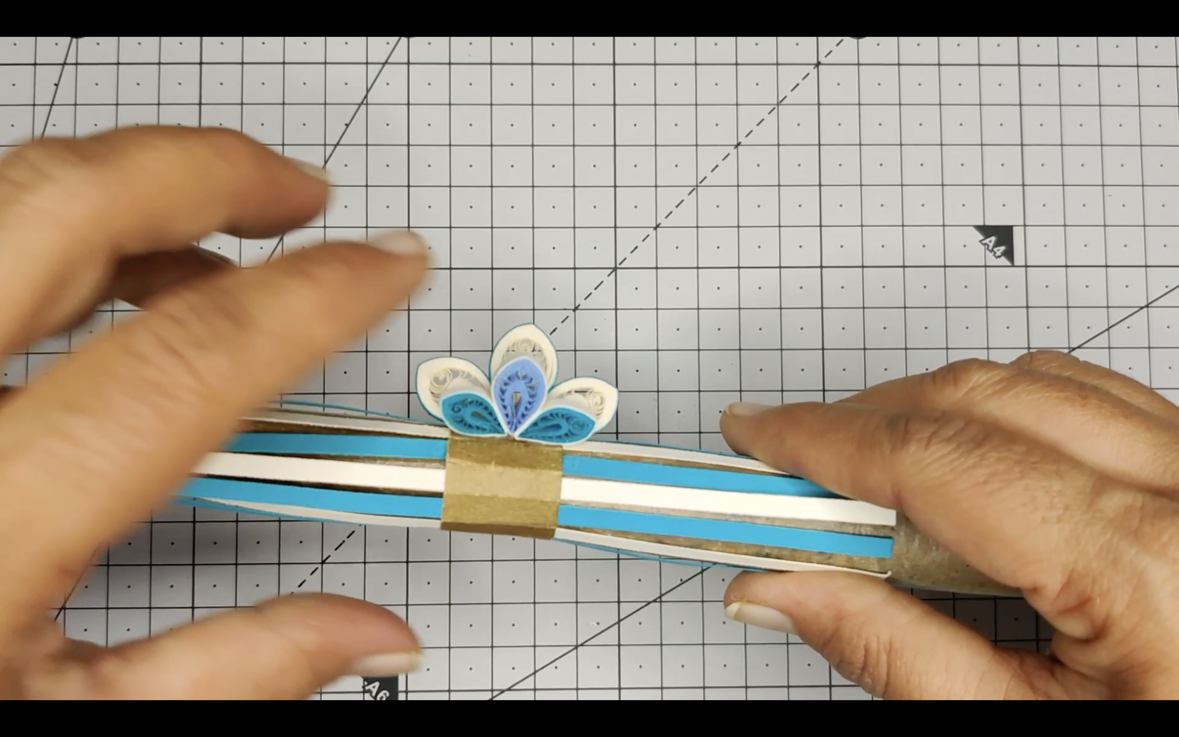 Paper Quilled Ornamental Dangler DIY : 13 Steps (with Pictures ...