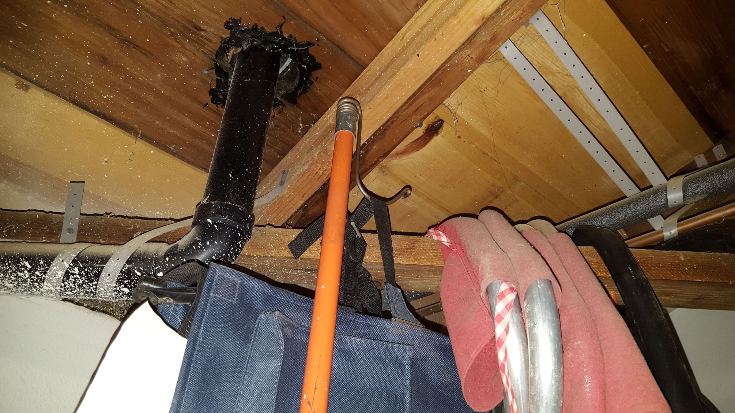 Reach-Hook in Minutes! : 8 Steps (with Pictures) - Instructables