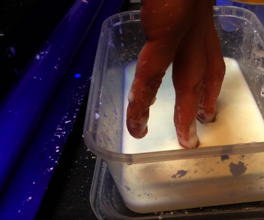 Magic Glowing Goo : 3 Steps - Instructables