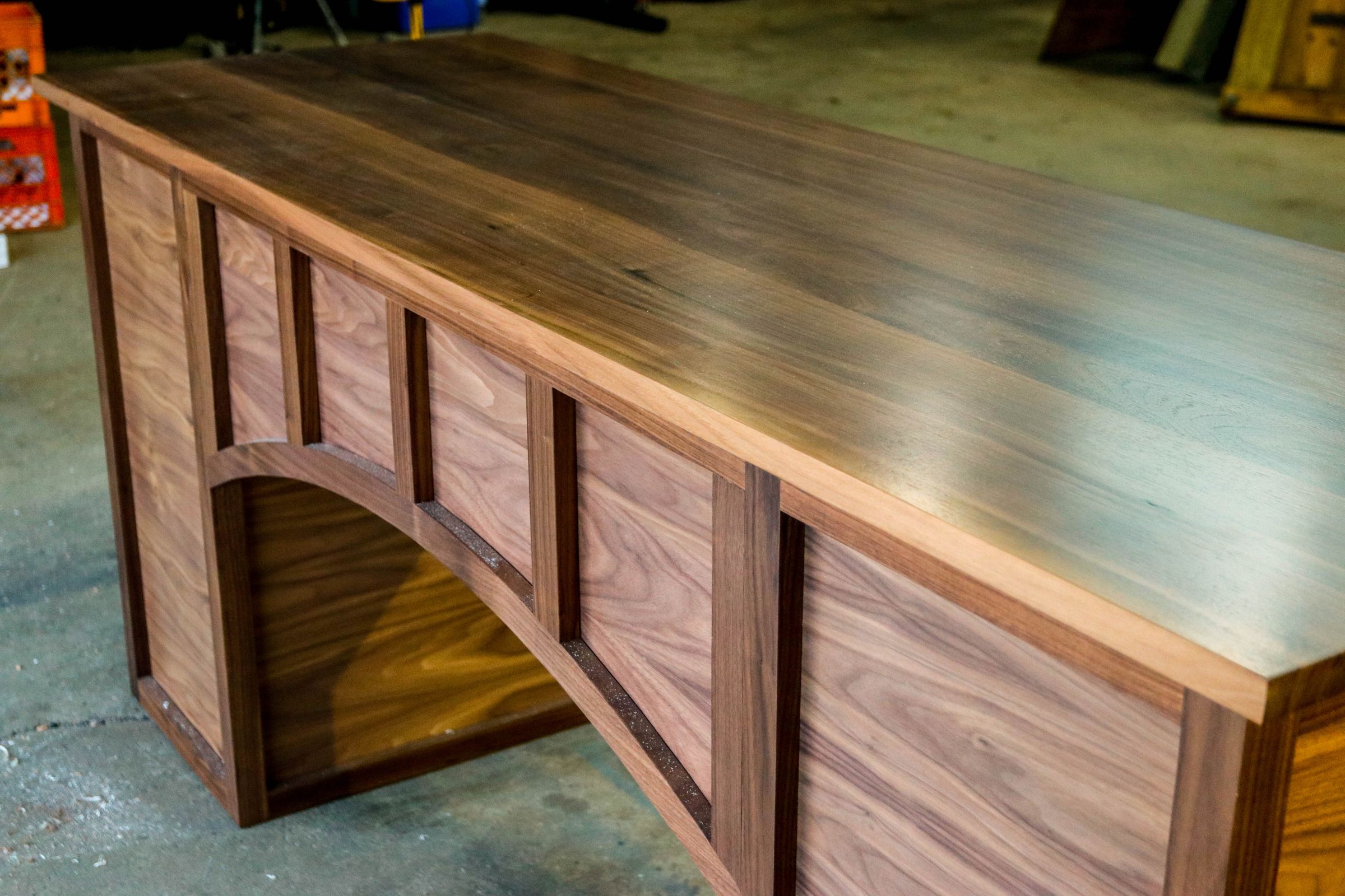 Building a Walnut Office Desk & Pricing It : 9 Steps - Instructables