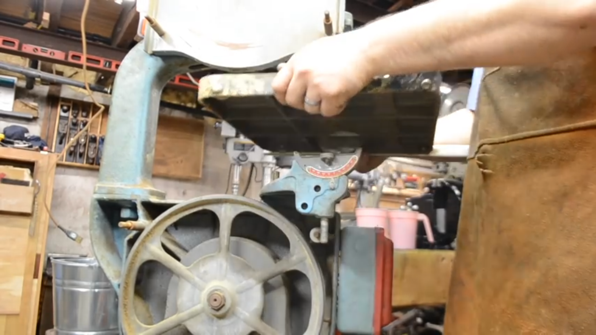 How to Restore a Band Saw : 10 Steps (with Pictures) - Instructables