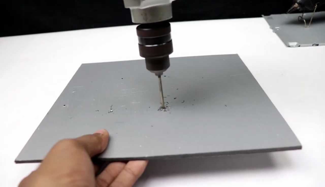 How to Make a DIY CNC Laser Engraver at Home : 6 Steps (with Pictures ...