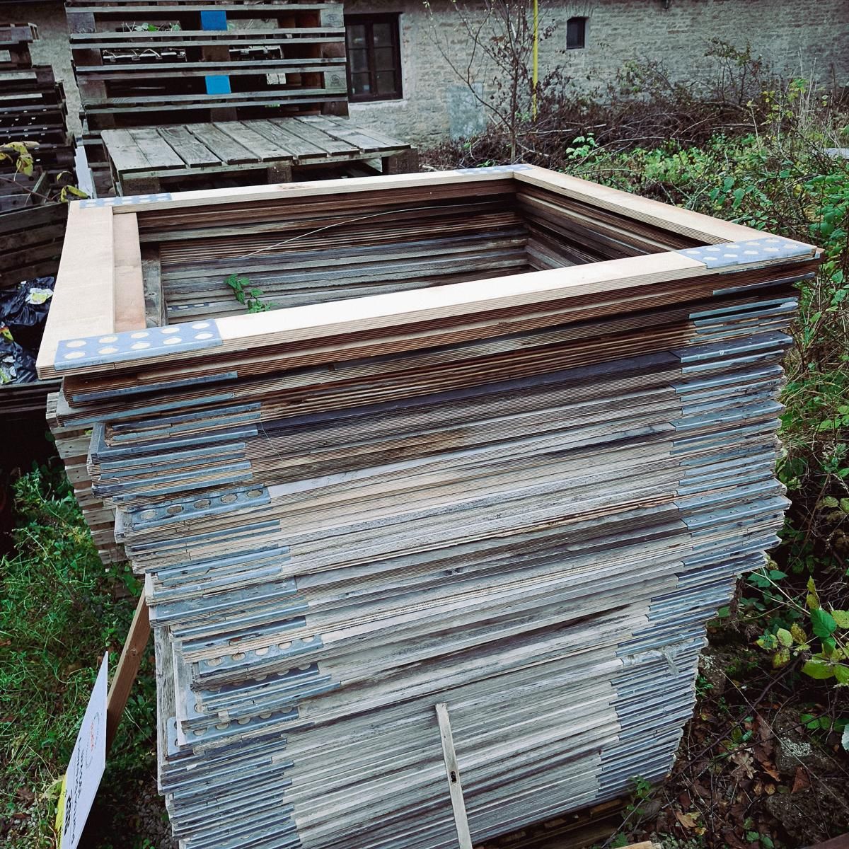 Barstool Made of a Recycled Plywood Frame : 5 Steps - Instructables