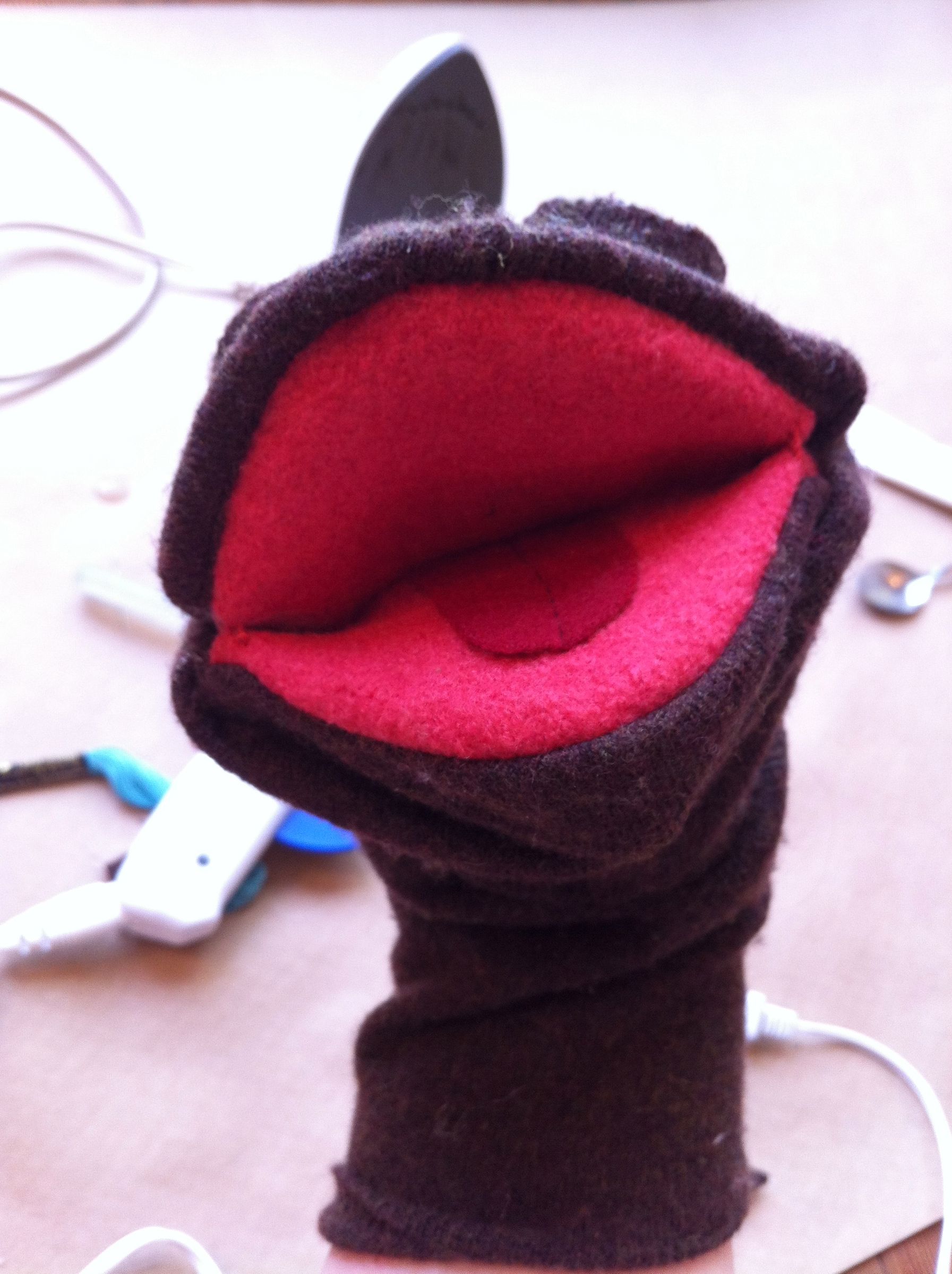 Simple Sweater Puppet : 6 Steps - Instructables