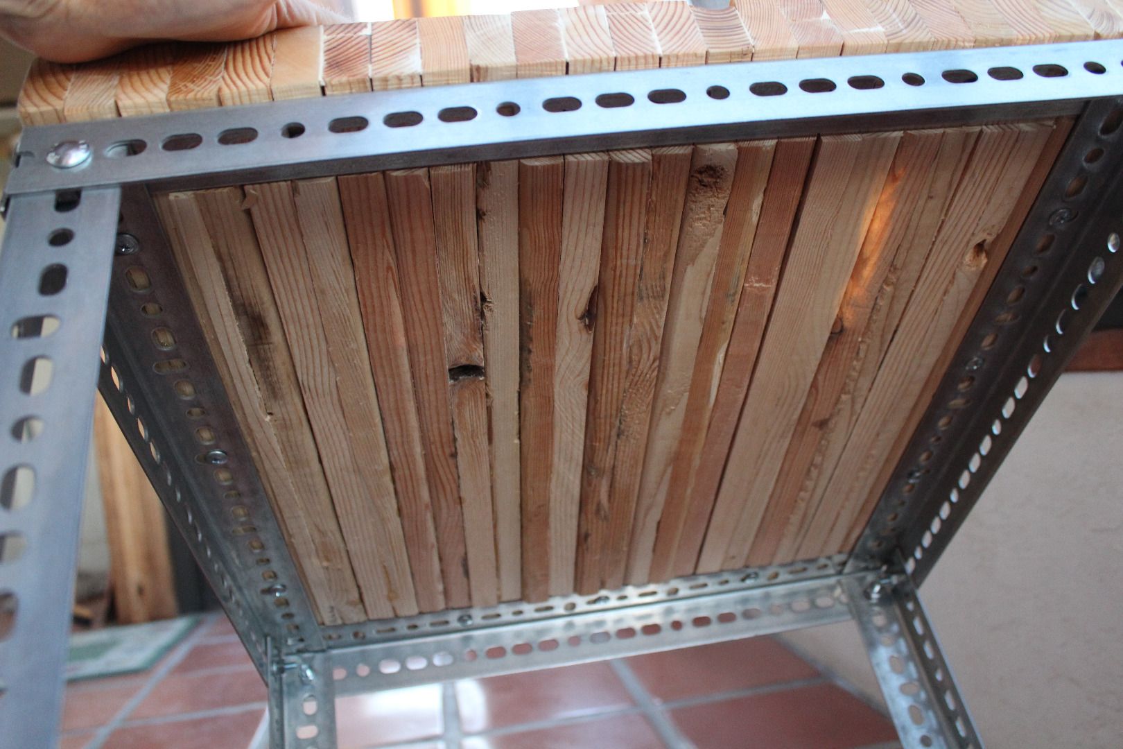 Modern/Industrial Pallet Table - Instructables