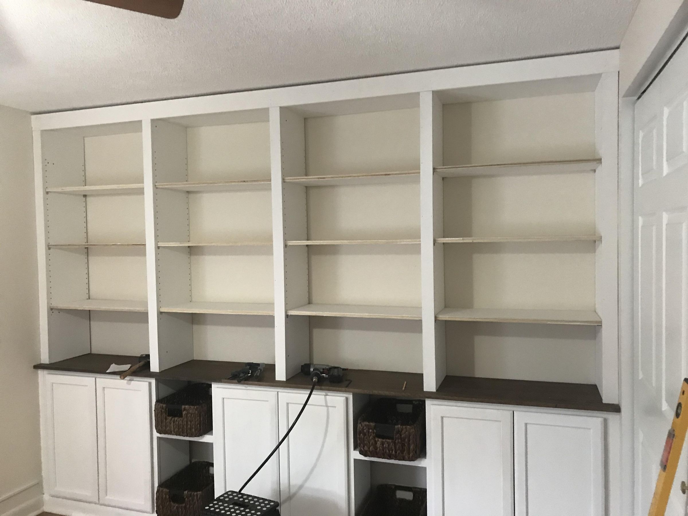 DIY Built-in Bookcase : 6 Steps (with Pictures) - Instructables