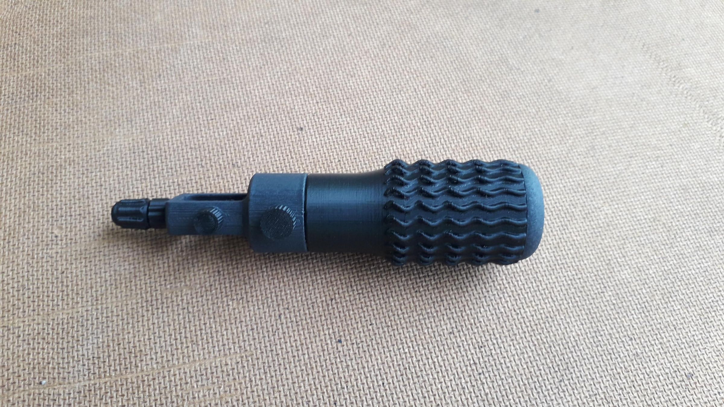 Sewing Awl Hand Stitcher : 10 Steps (with Pictures) - Instructables