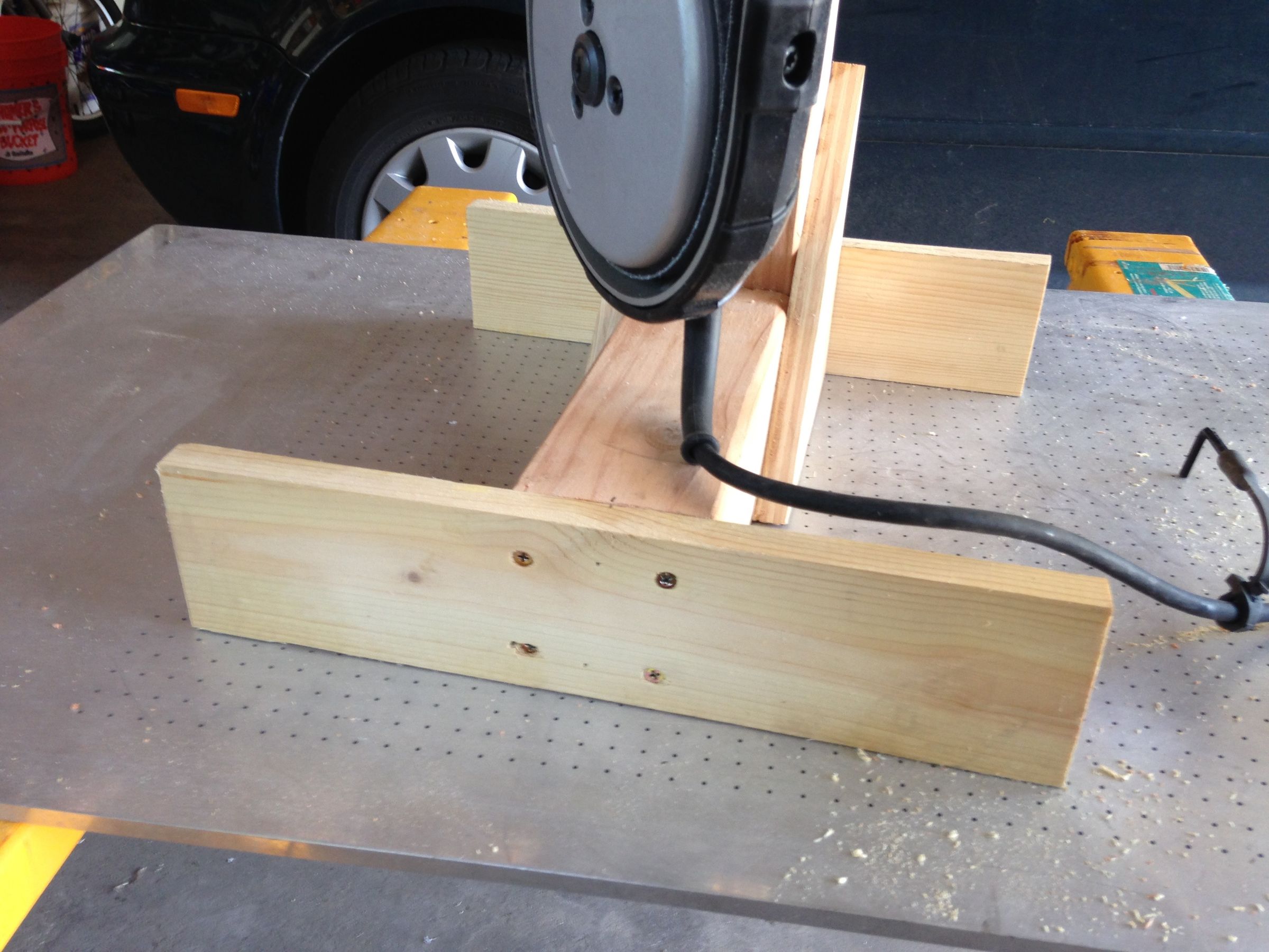 Bandsaw Stand From Scrap Lumber : 4 Steps (with Pictures) - Instructables