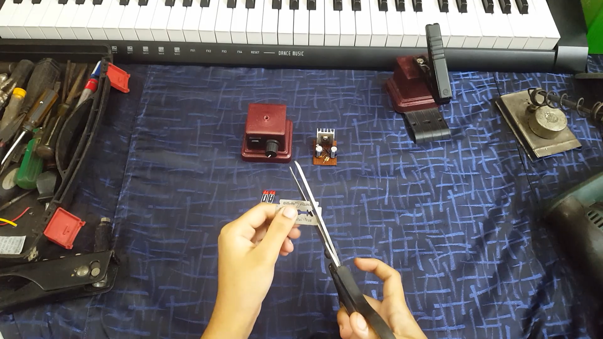 Mini Tornado Maker : 5 Steps (with Pictures) - Instructables