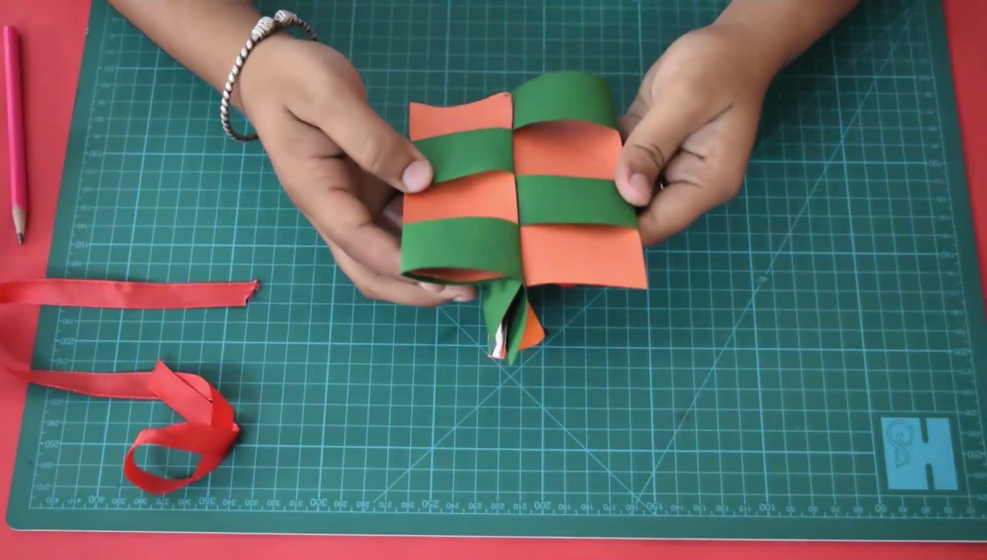 Secret Door Card : 3 Steps - Instructables