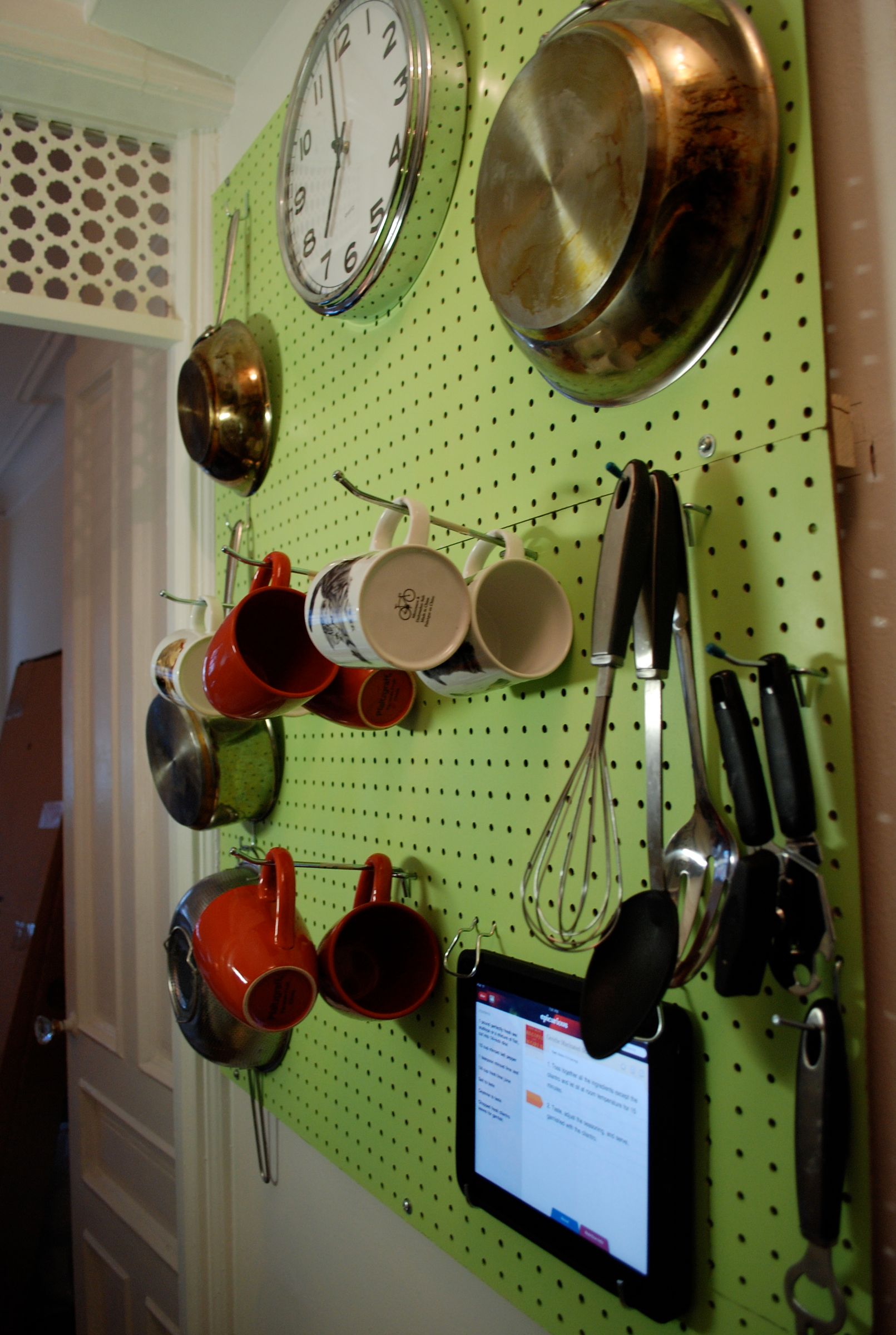 IPad Optimized Kitchen Pegboard : 3 Steps - Instructables