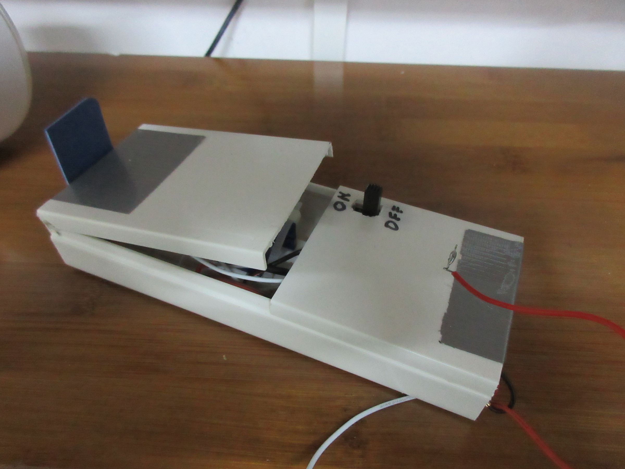 Shoddiest Useless Machine - Instructables