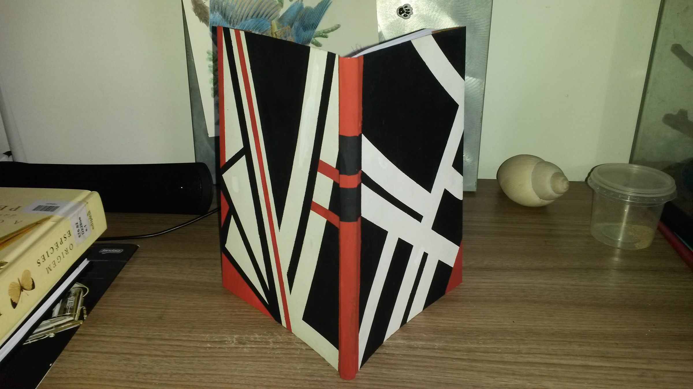 Handcraft Deco Book : 3 Steps - Instructables