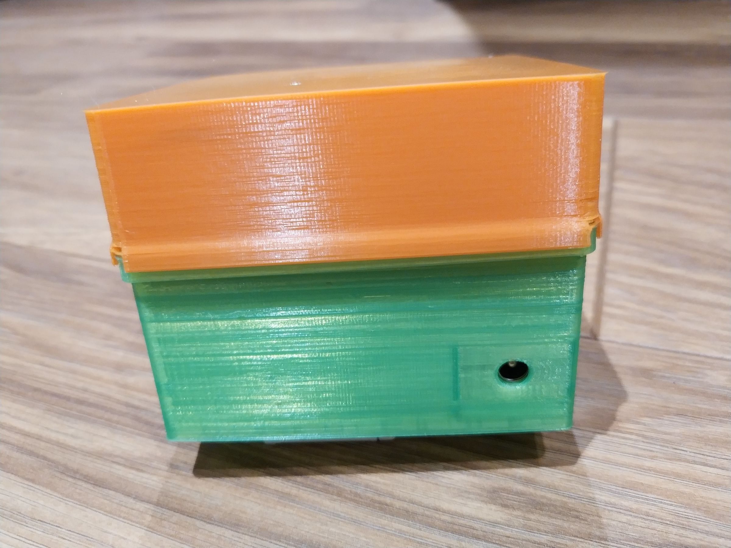 The Unpluginator - Self-Unplugging Useless Box : 4 Steps (with Pictures) - Instructables
