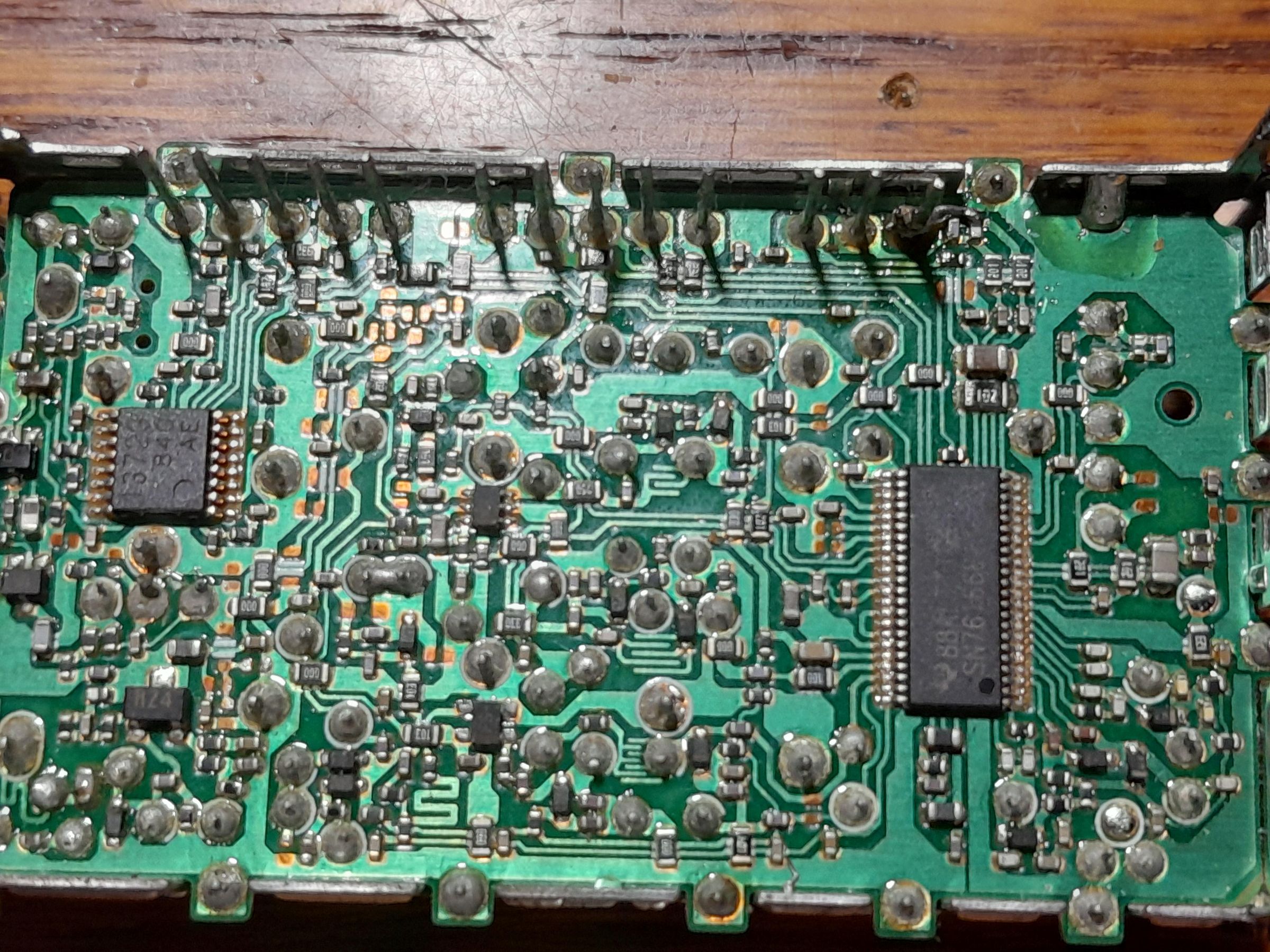 Phase-Locked Loop (PLL) Synthesizer : 8 Steps (with Pictures ...