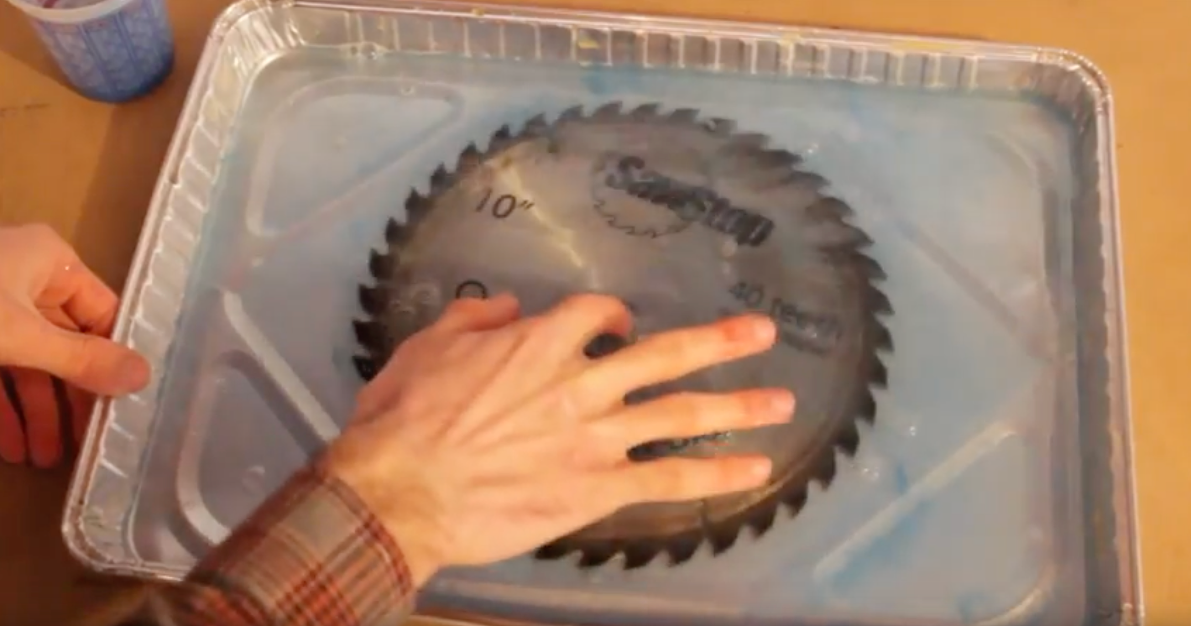 How to Clean a Table Saw Blade : 5 Steps (with Pictures) - Instructables