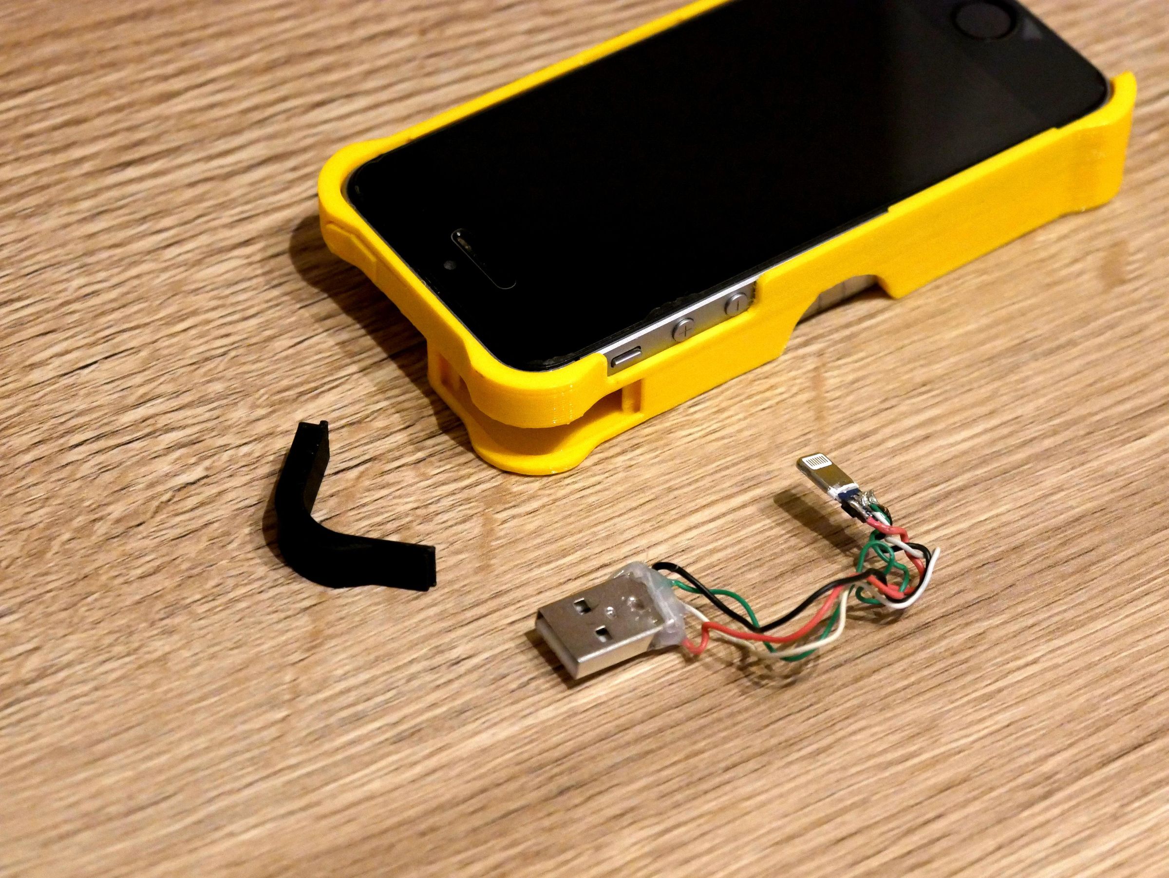 Smartphone Case With Notebook, Pen and Secret Pocket : 6 Steps (with ...