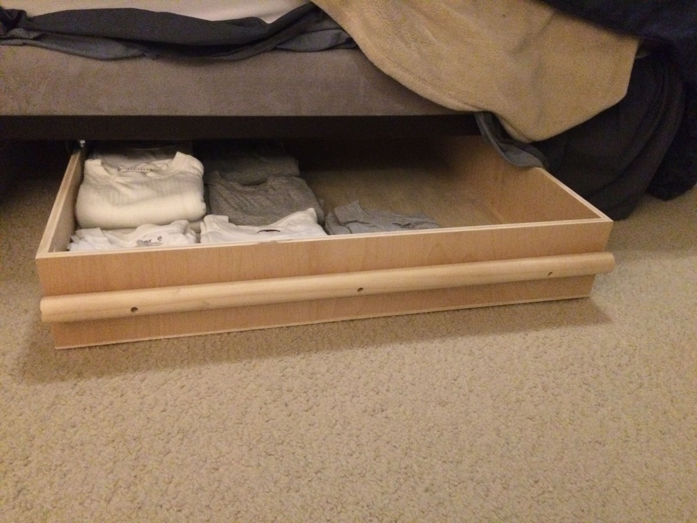 Under Bed Storage : 12 Steps (with Pictures) - Instructables