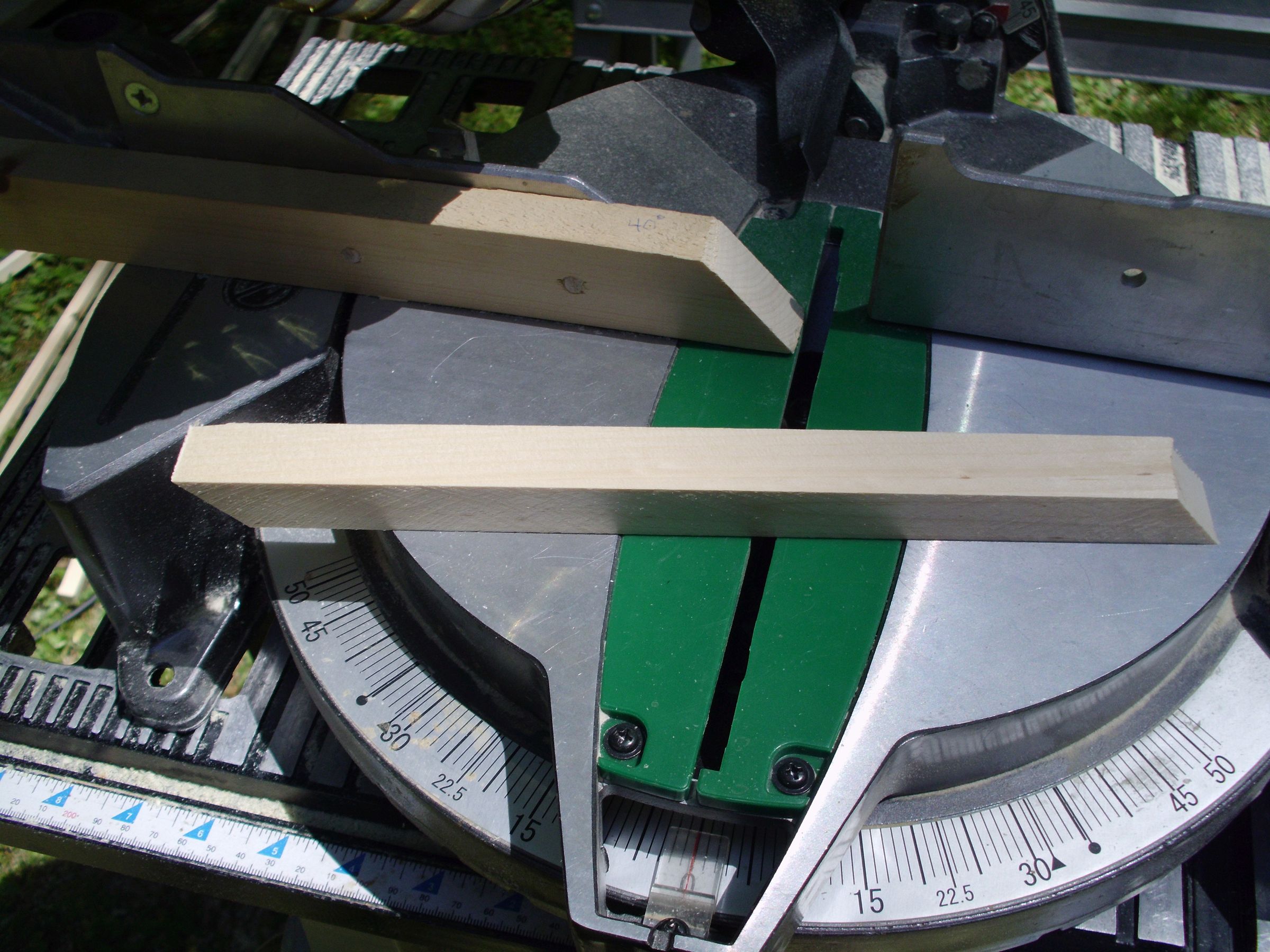 A Very Unique Folding Chair : 7 Steps (with Pictures) - Instructables