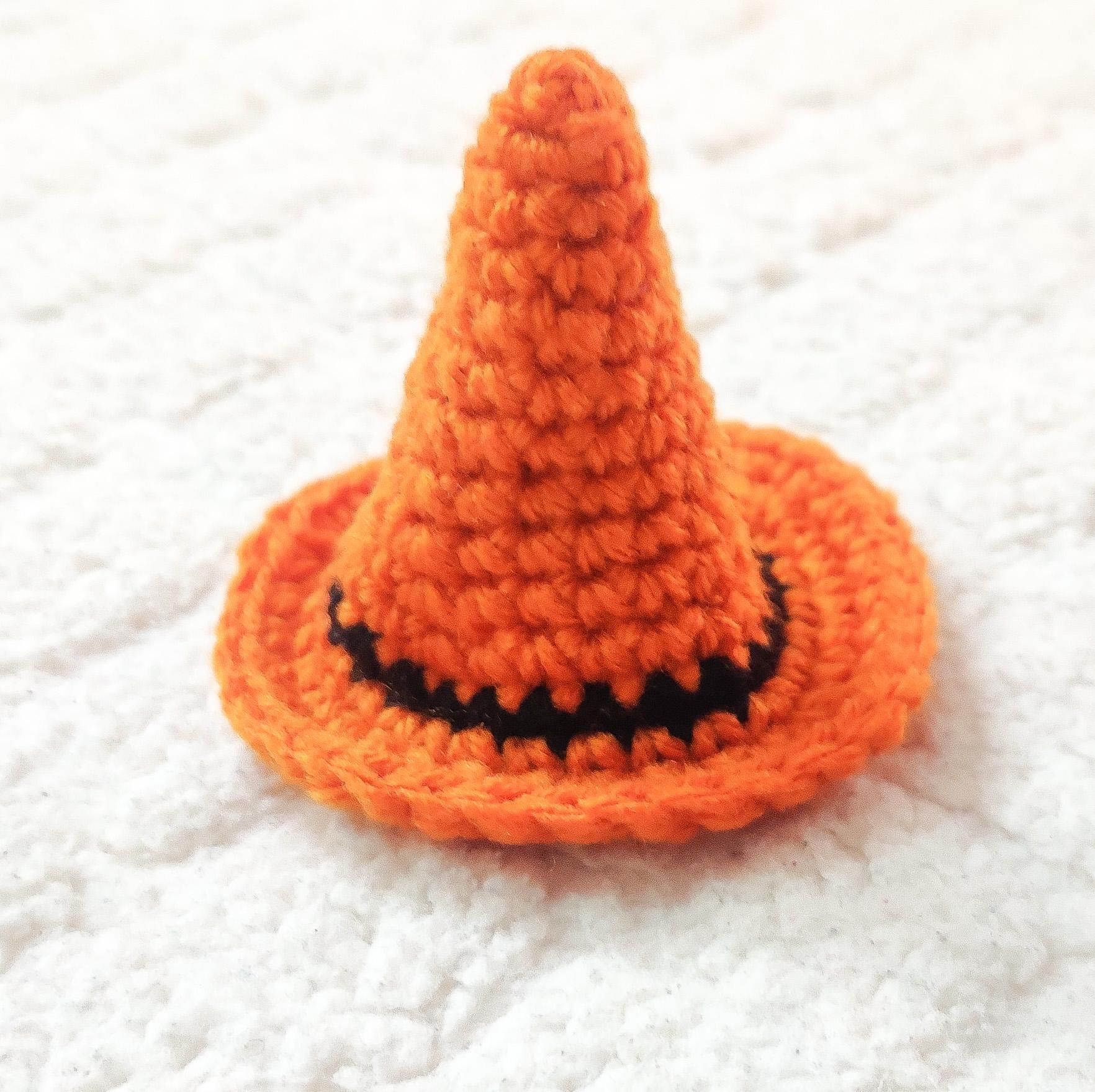 Halloween Mini Crochet Witch Hat : 12 Steps (with Pictures) - Instructables