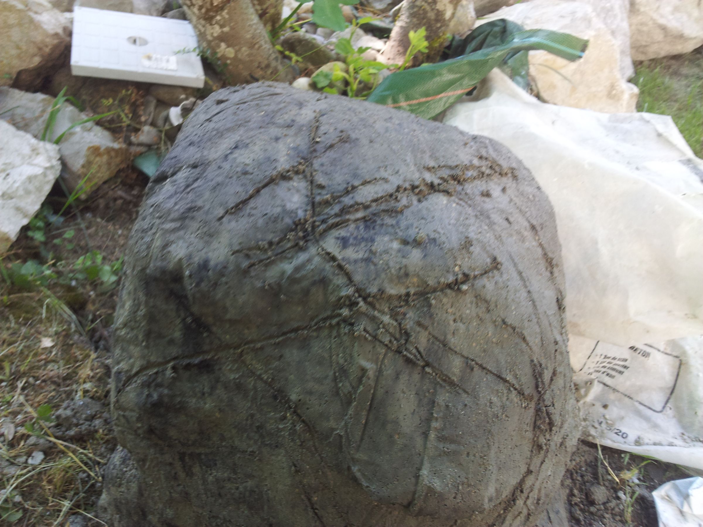 Concrete Rocks and Sculptures : 12 Steps - Instructables