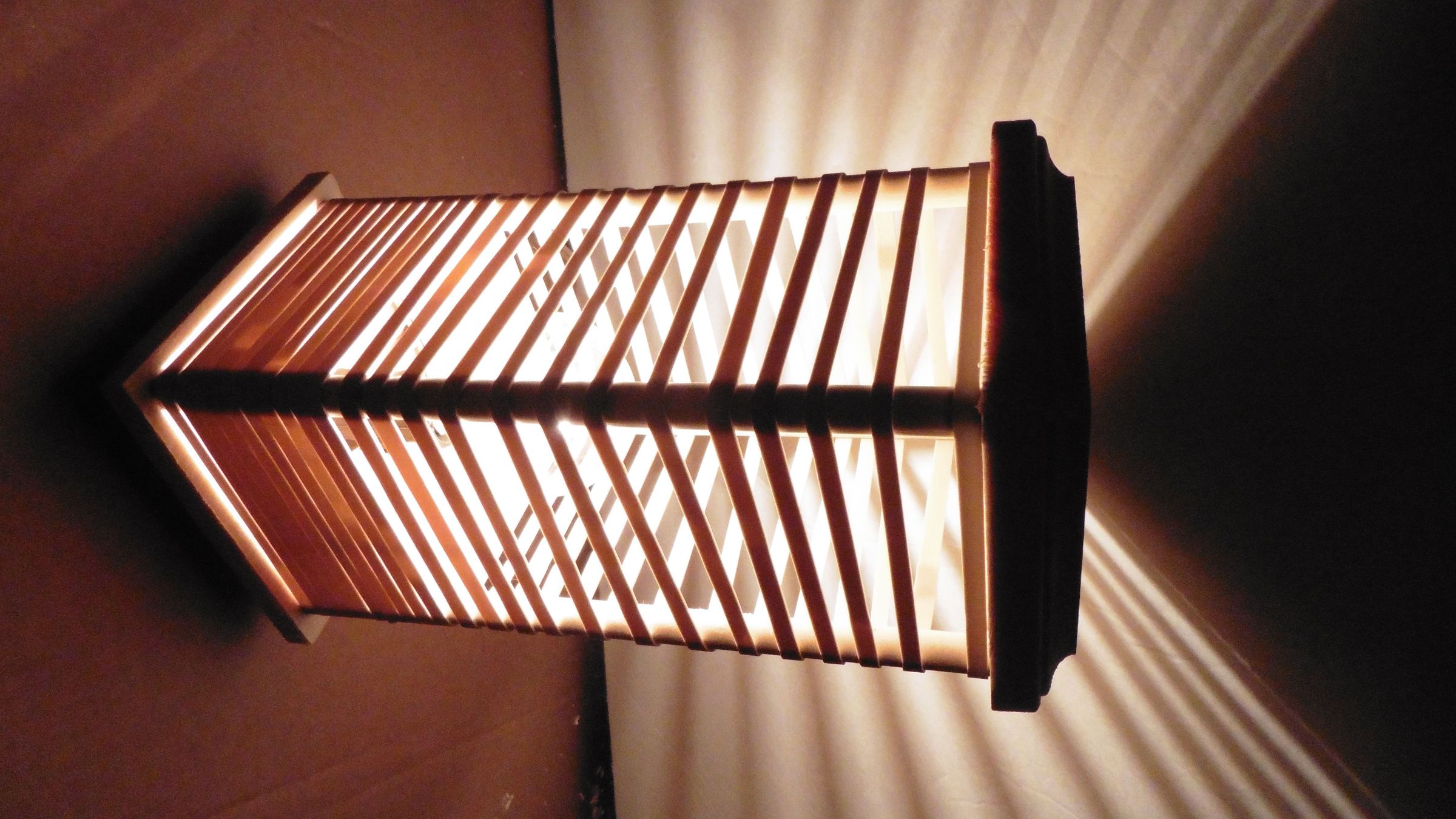 Rubber Band Lamp : 9 Steps (with Pictures) - Instructables