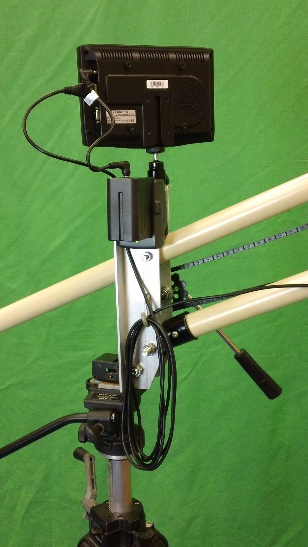 DIY Camera Crane - the Wooster Sherlock 1.0 : 7 Steps - Instructables
