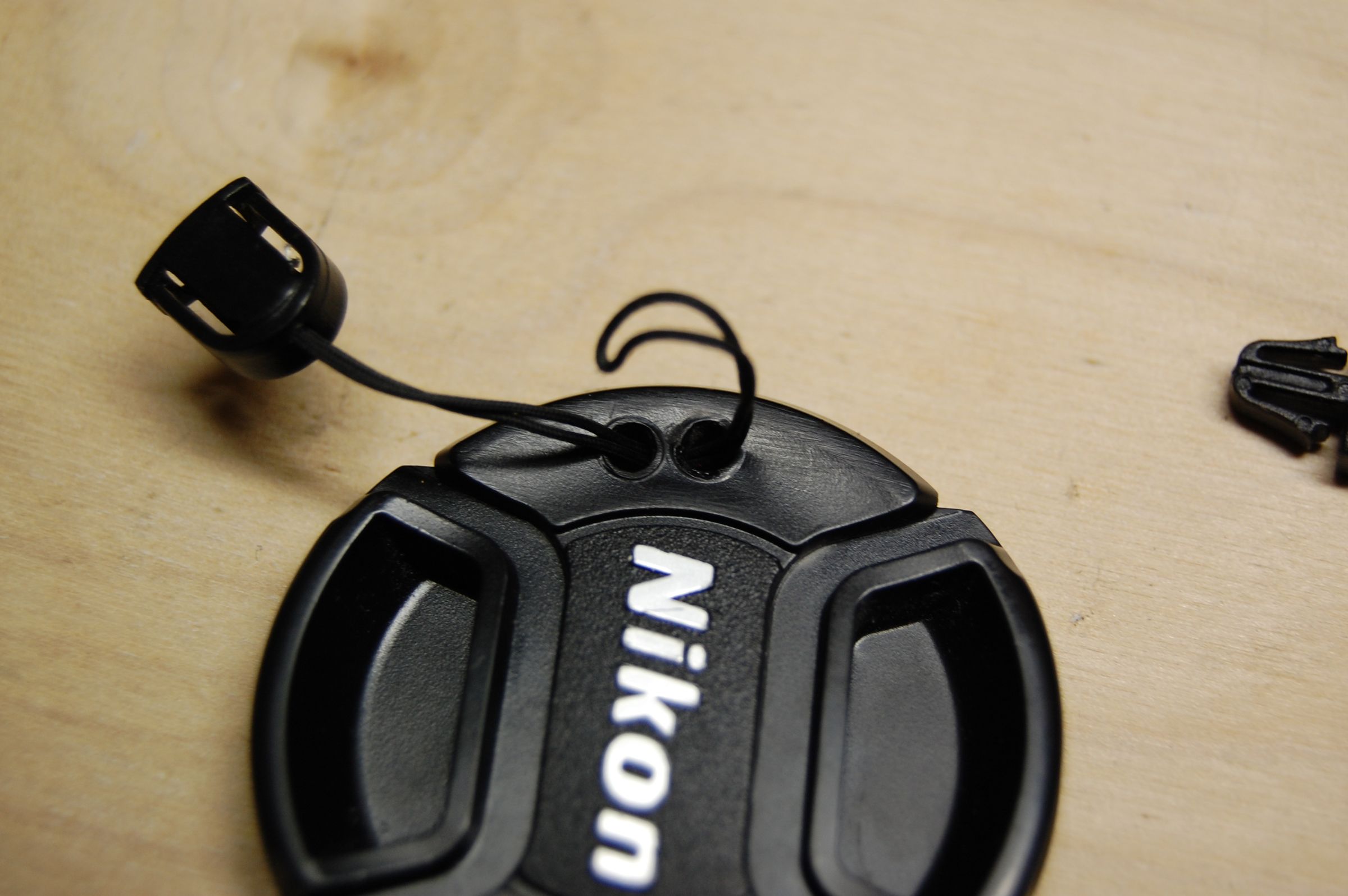 Lens Cap Lanyard : 4 Steps - Instructables