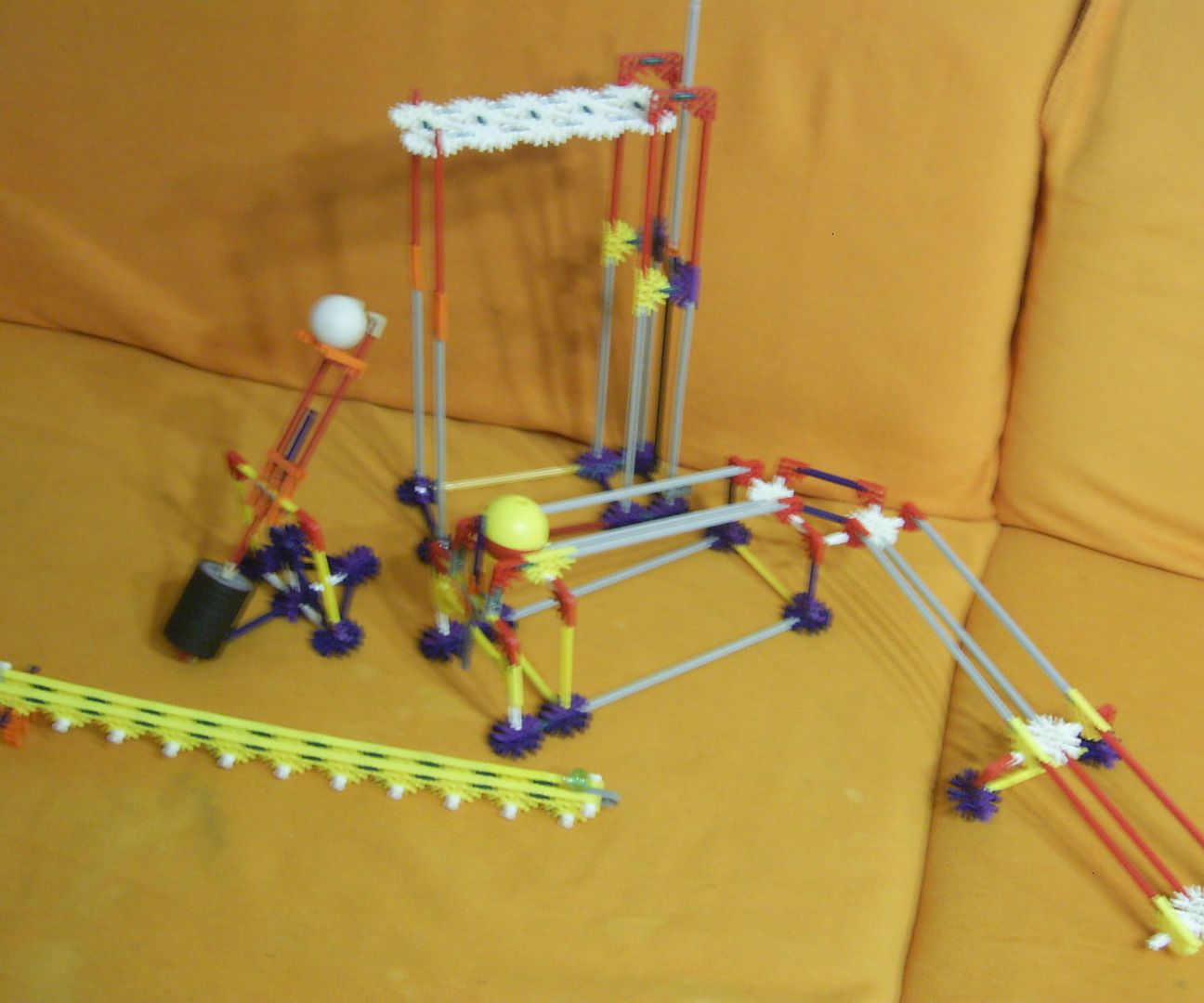 Knex in Domino : 4 Steps - Instructables