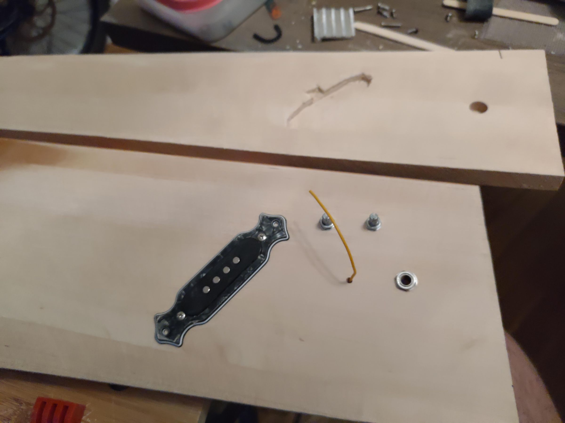 3 Guitars Made From a Table. #1 the Slide Guitar : 5 Steps (with ...