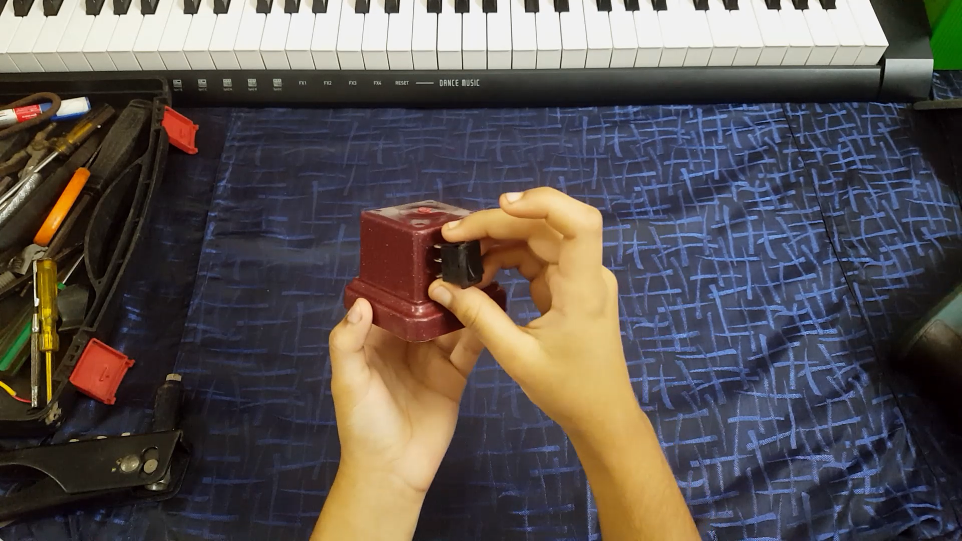 Mini Tornado Maker : 5 Steps (with Pictures) - Instructables