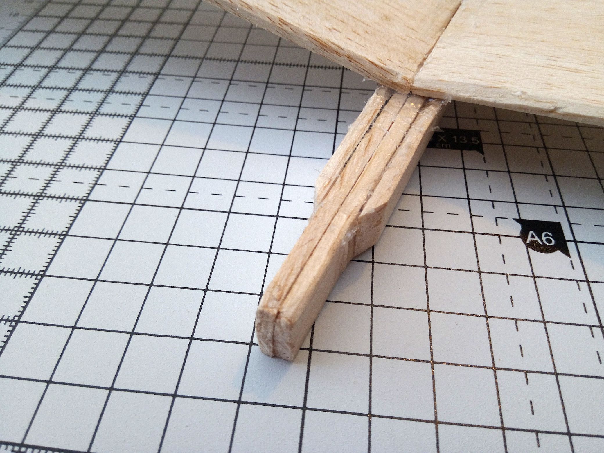 Easy Balsa Glider : 9 Steps (with Pictures) - Instructables