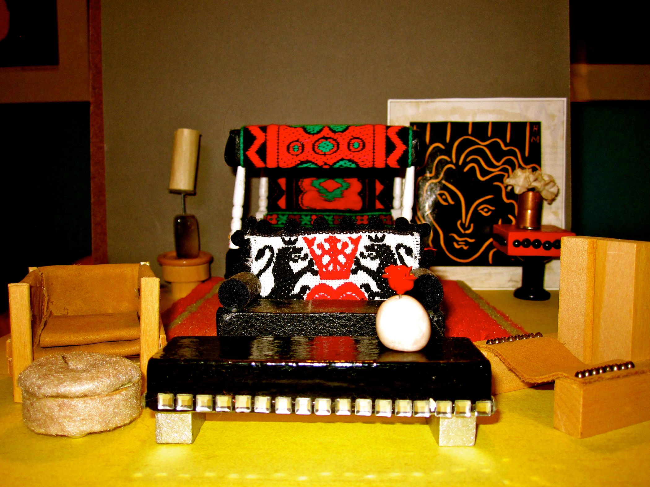 Luxe Miniature Hotel Room : 4 Steps - Instructables