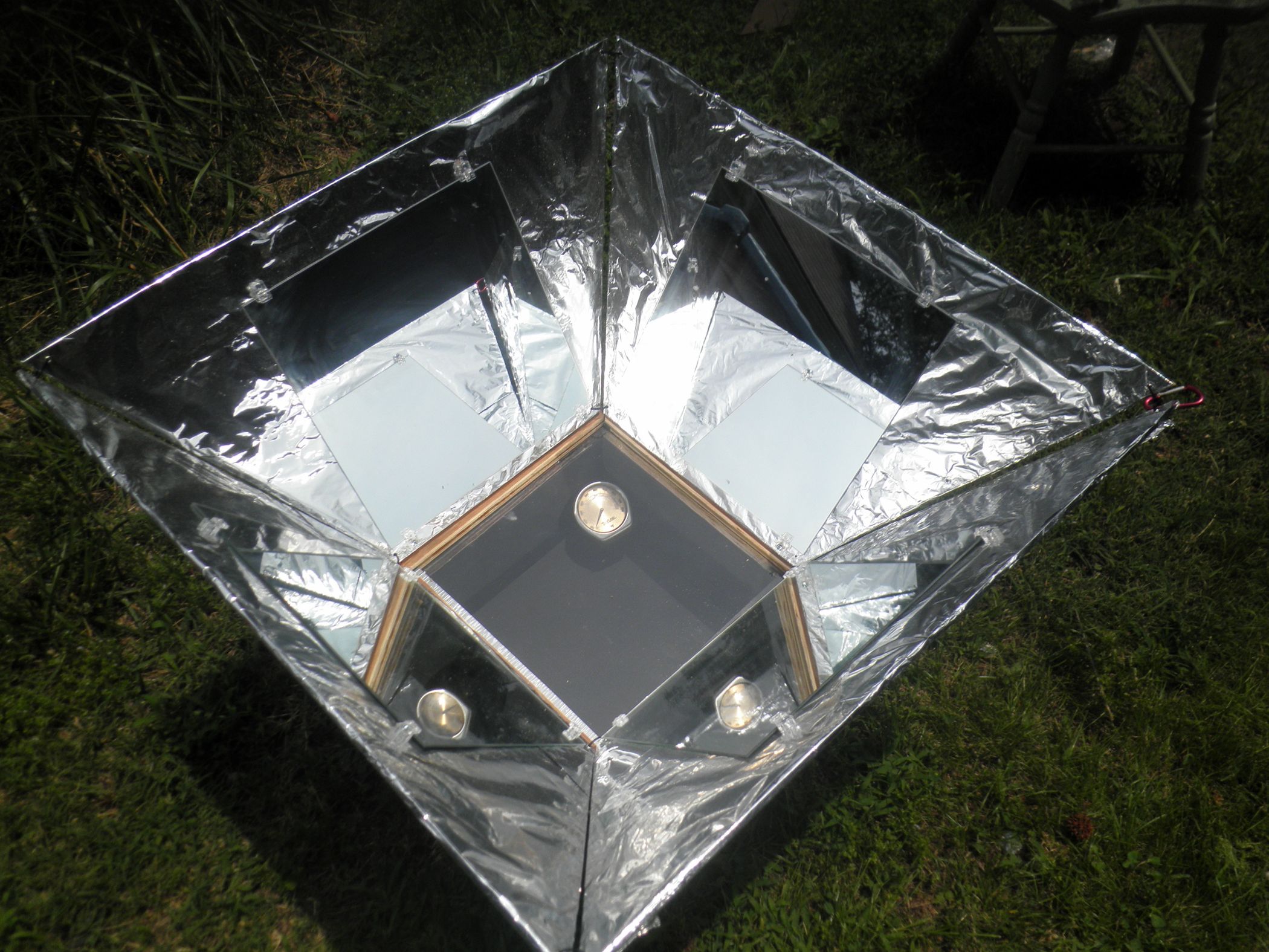 Solar Oven Mark II : 7 Steps (with Pictures) - Instructables