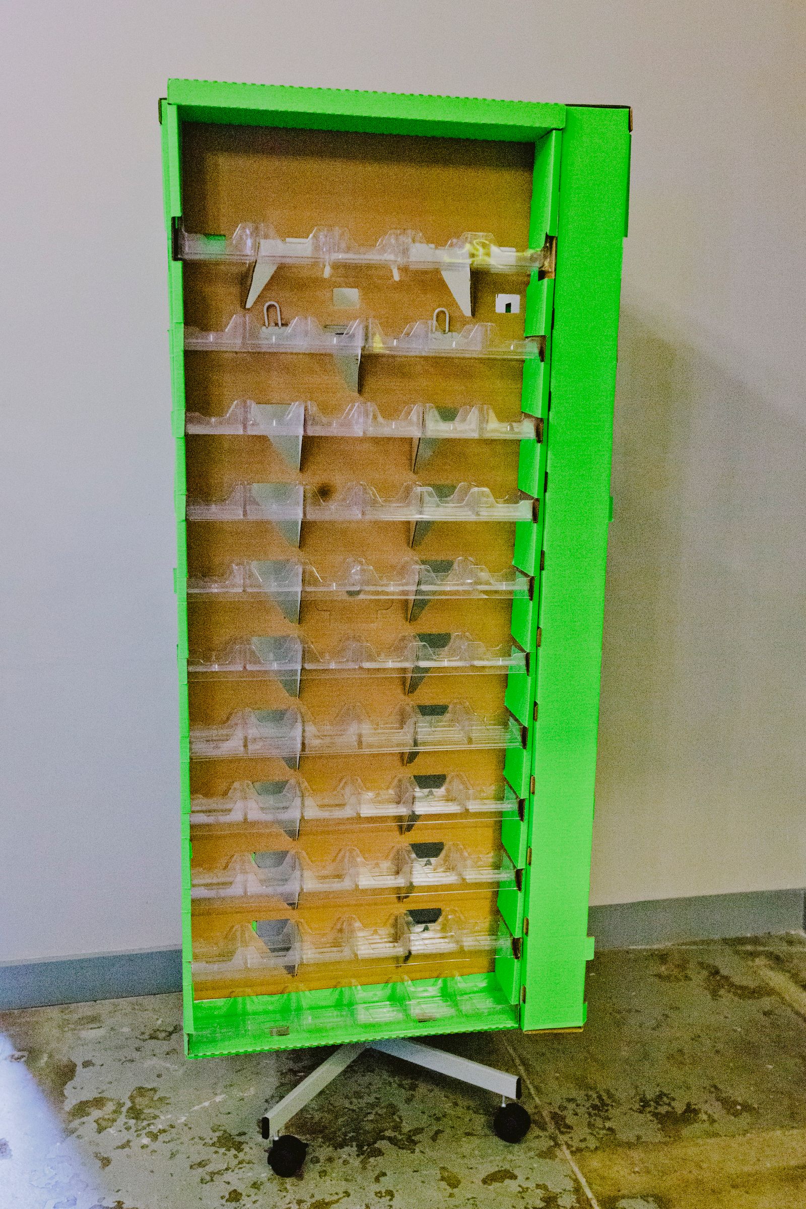 Four Panel Spinner Set Up : 11 Steps - Instructables