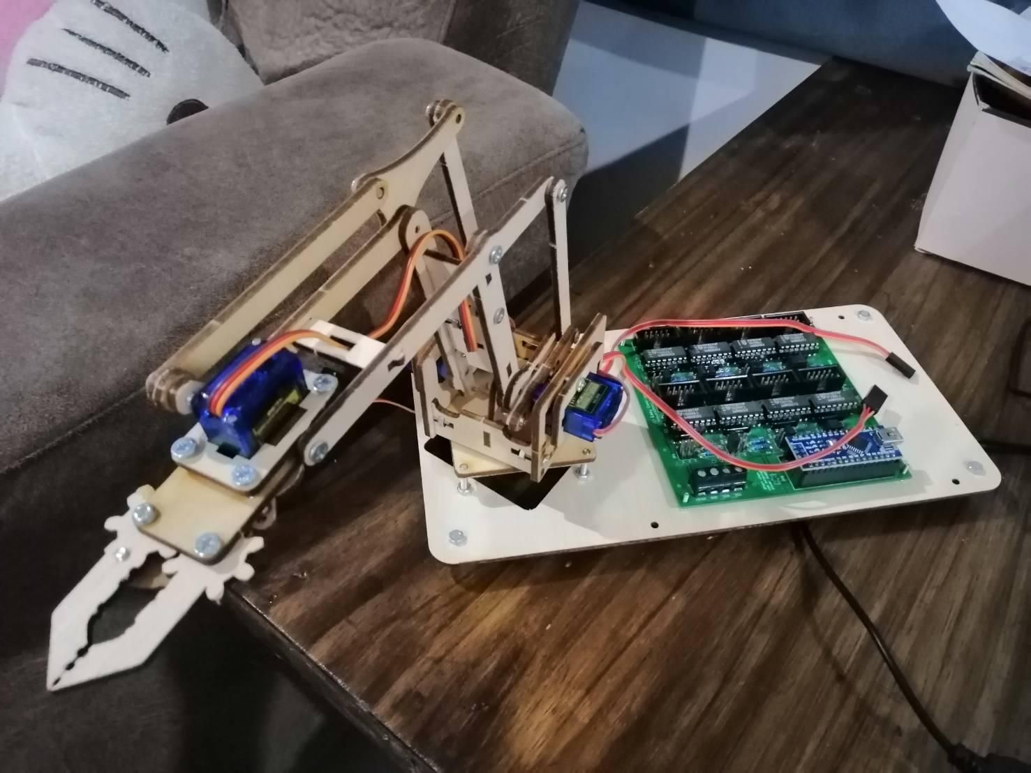 MeArm Robot Arm - Your Robot - V1.0 - Arduino Robotic Project : 13 ...