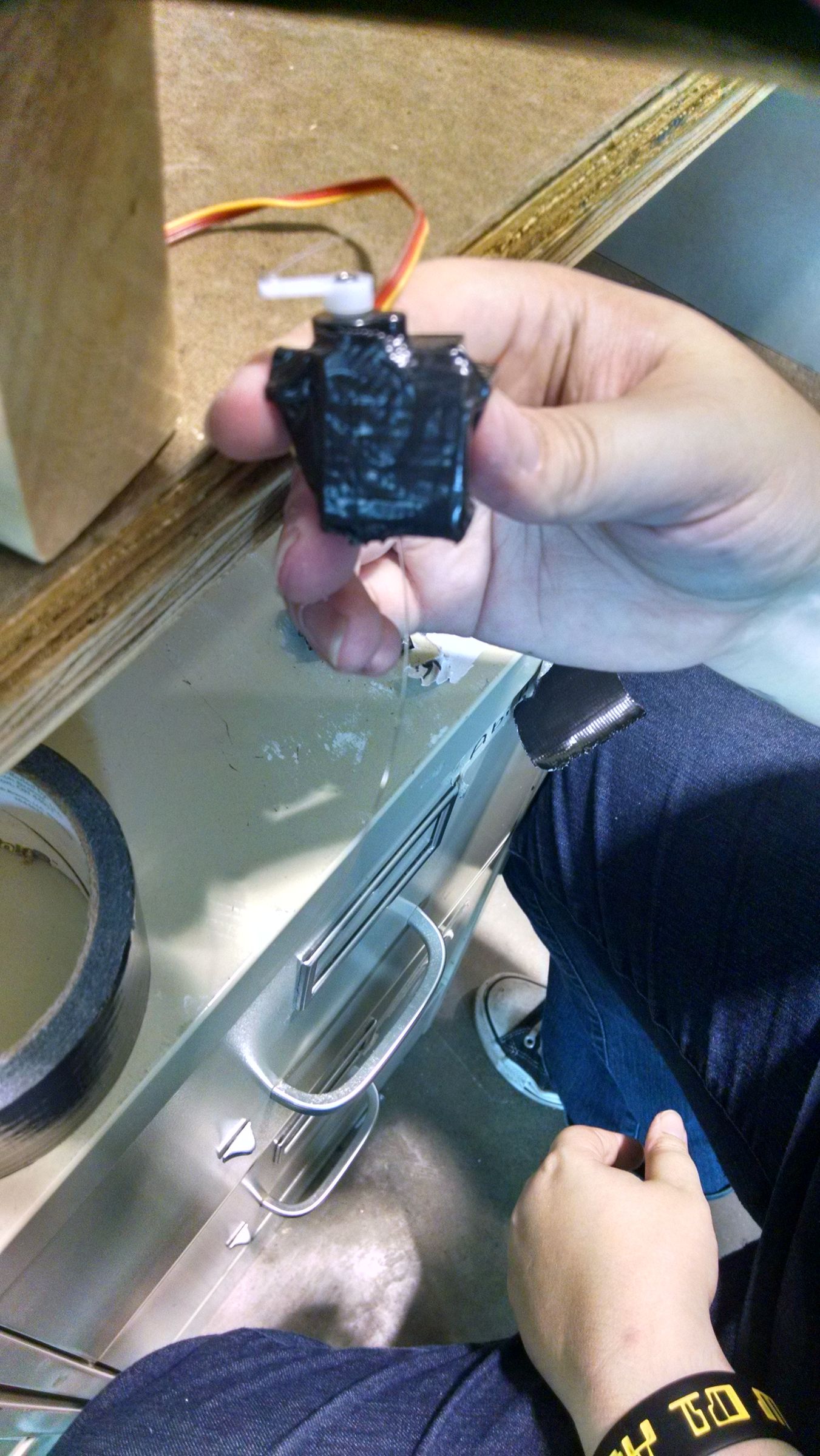 Servo Control With a Flex/Bend Sensor : 7 Steps - Instructables