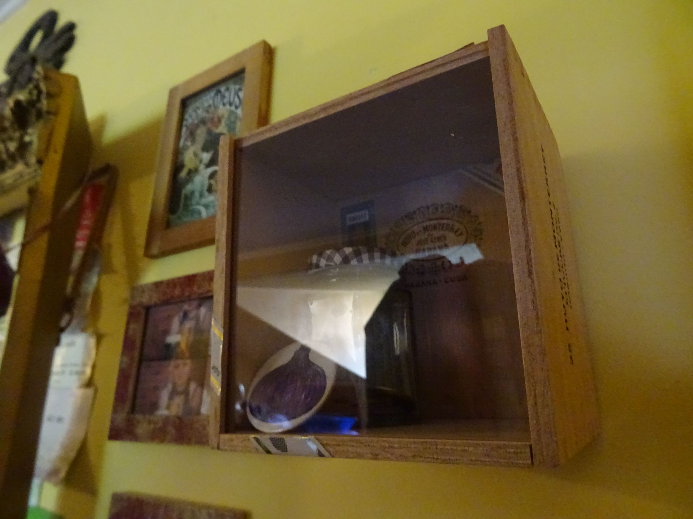 Cigar Box Keepsake Frame : 5 Steps (with Pictures) - Instructables
