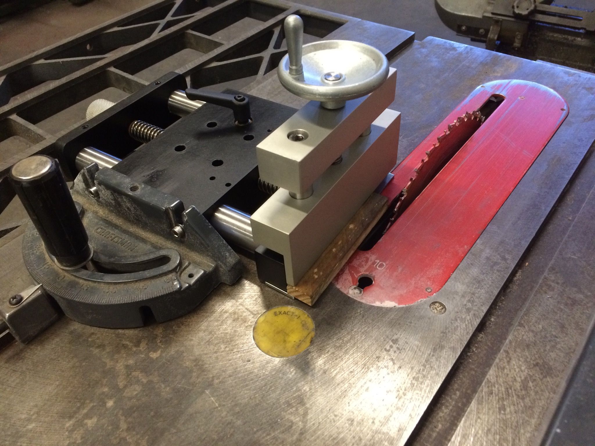 Universal Table Saw Jig : 4 Steps (with Pictures) - Instructables