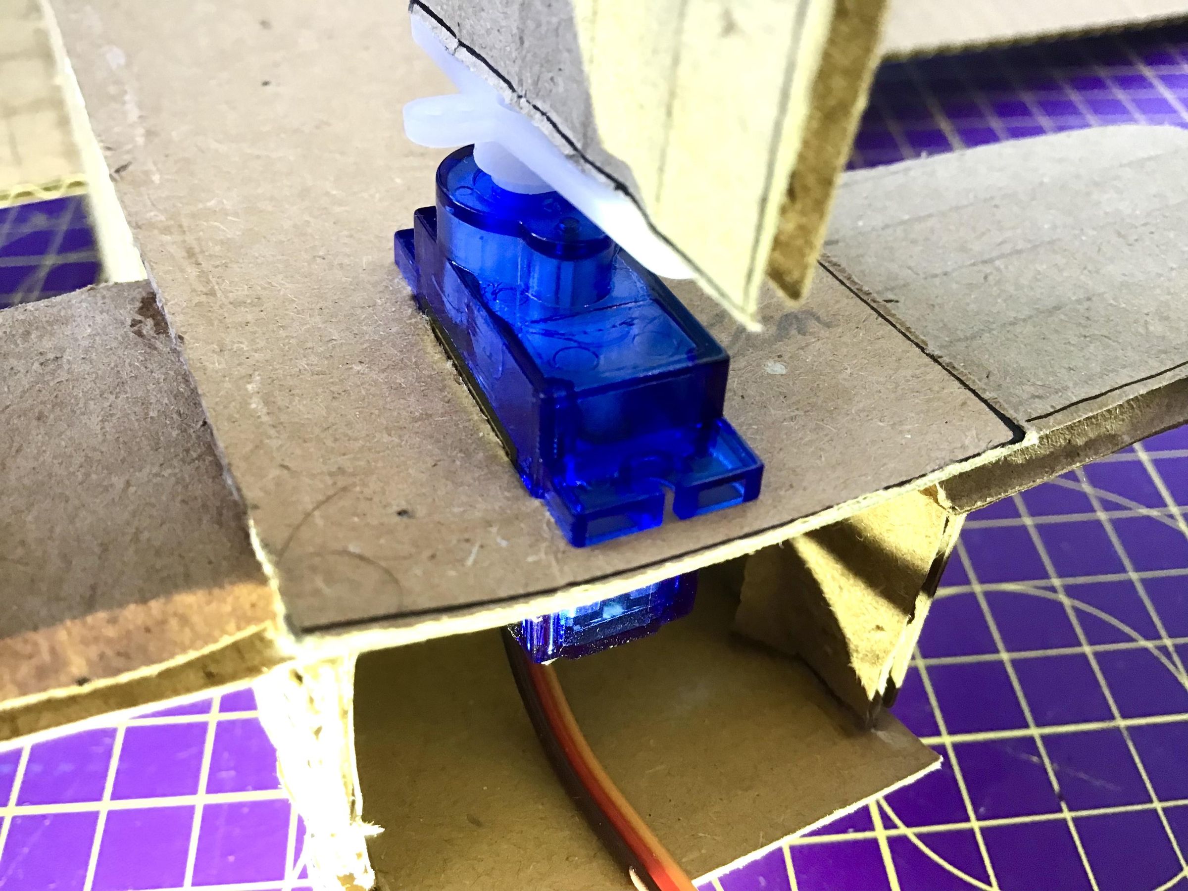 RC Arduino Rubber Band Glider : 14 Steps (with Pictures) - Instructables