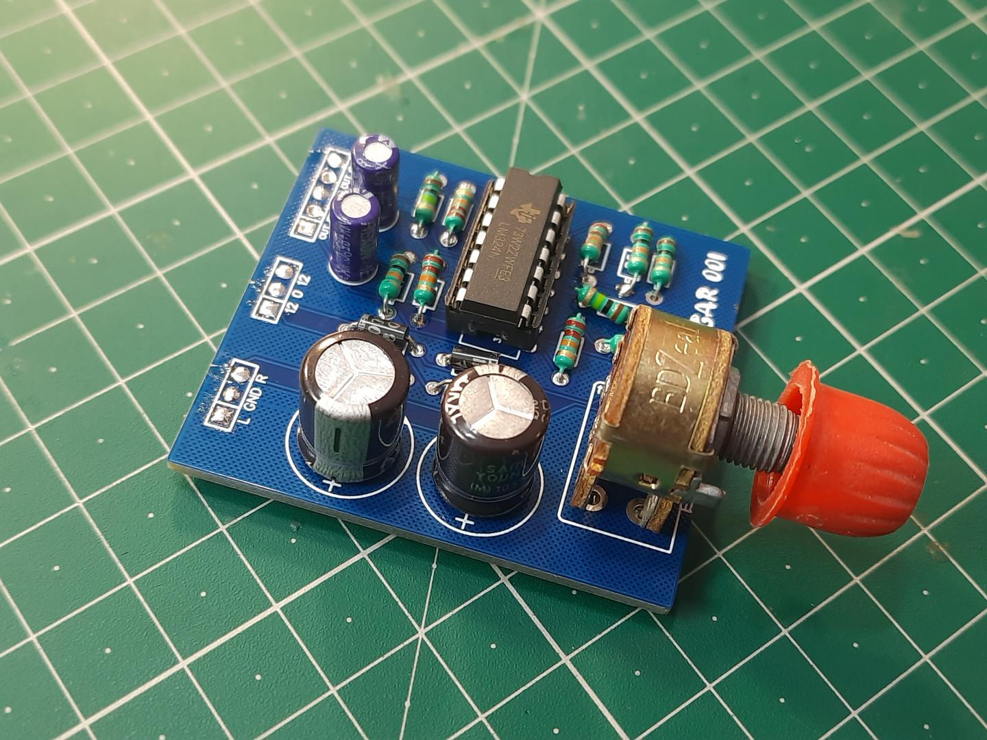 LM324 Based 4 Channel Audio Preamplifier Circuit : 8 Steps - Instructables