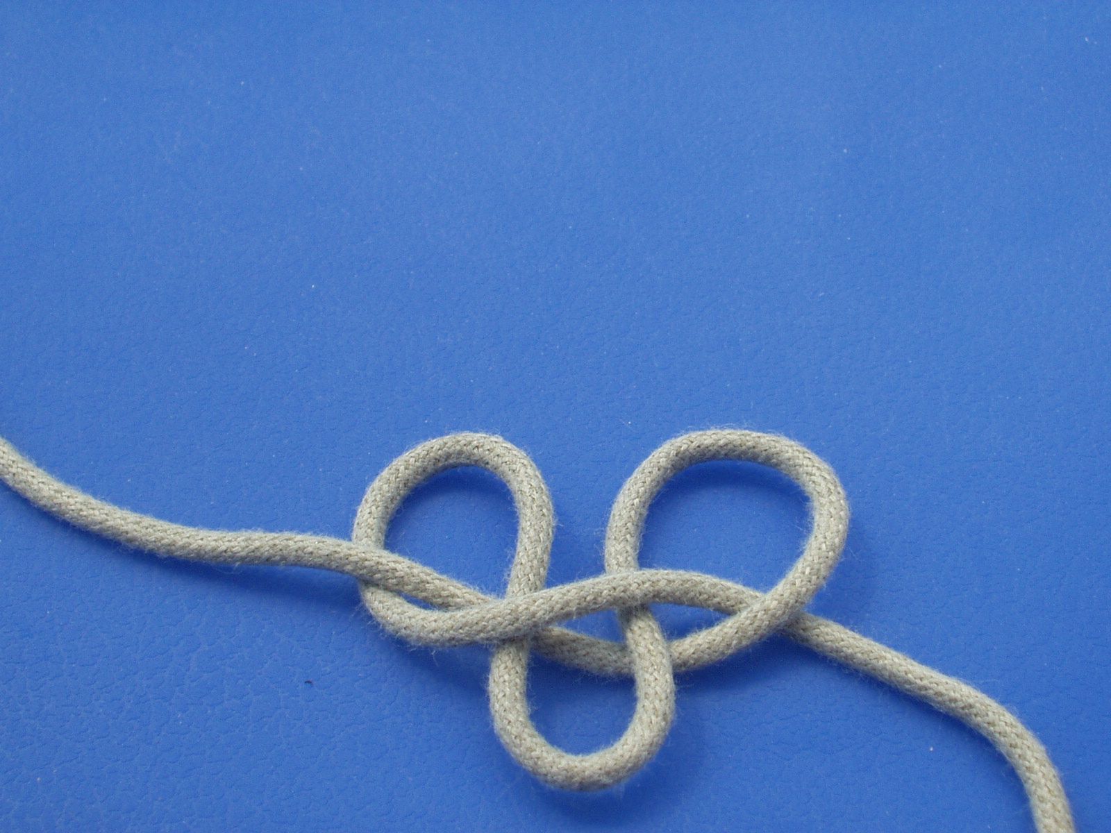 ABOK 782 - Two Strand Diamond Knot : 8 Steps - Instructables