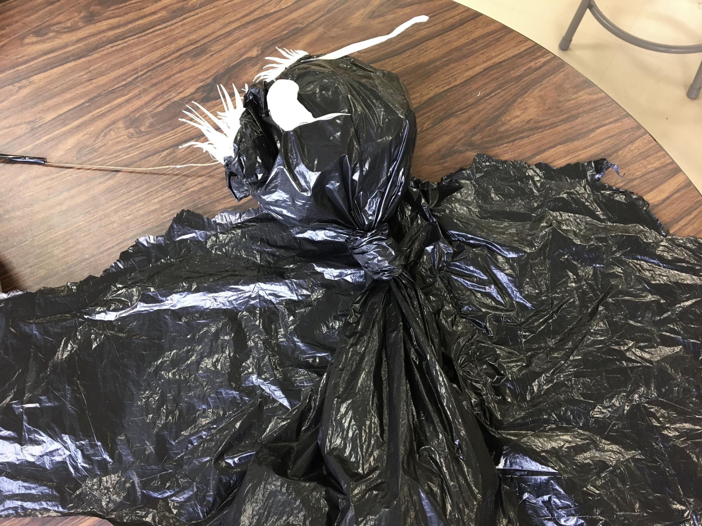 Trash Bag Simbiote : 7 Steps (with Pictures) - Instructables