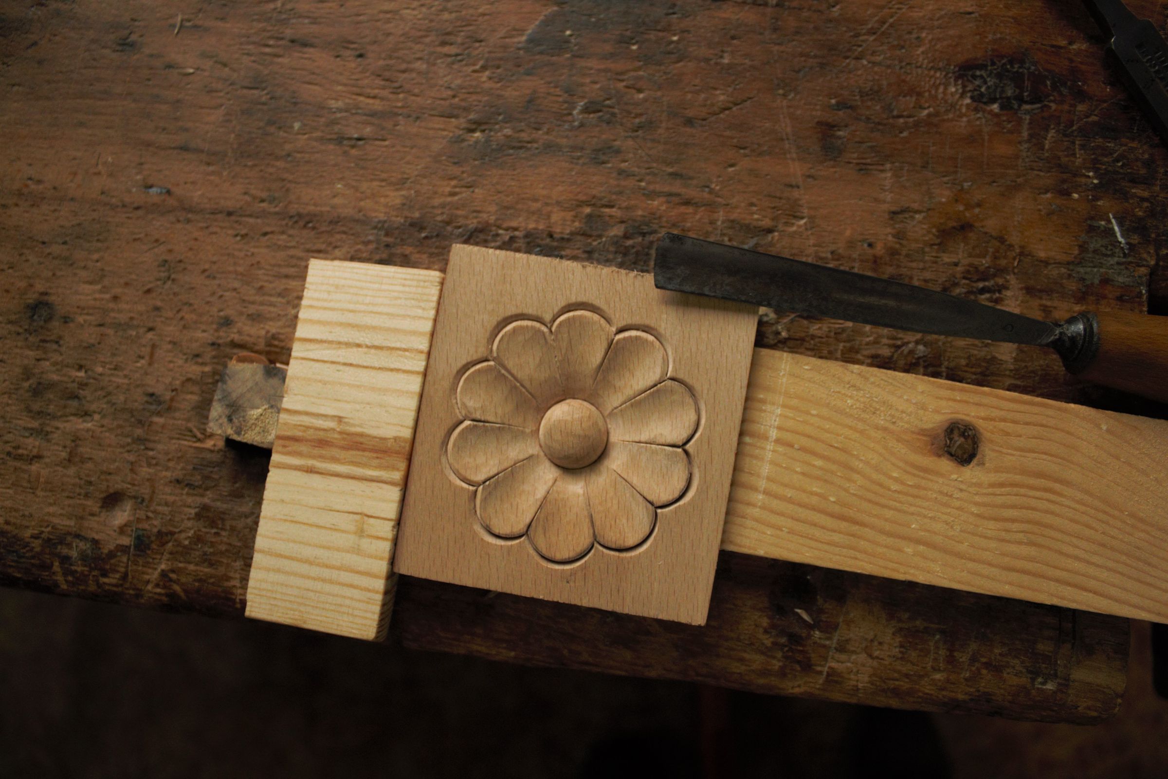 Simple Wood Carving - Flower (rosette) : 5 Steps (with Pictures ...