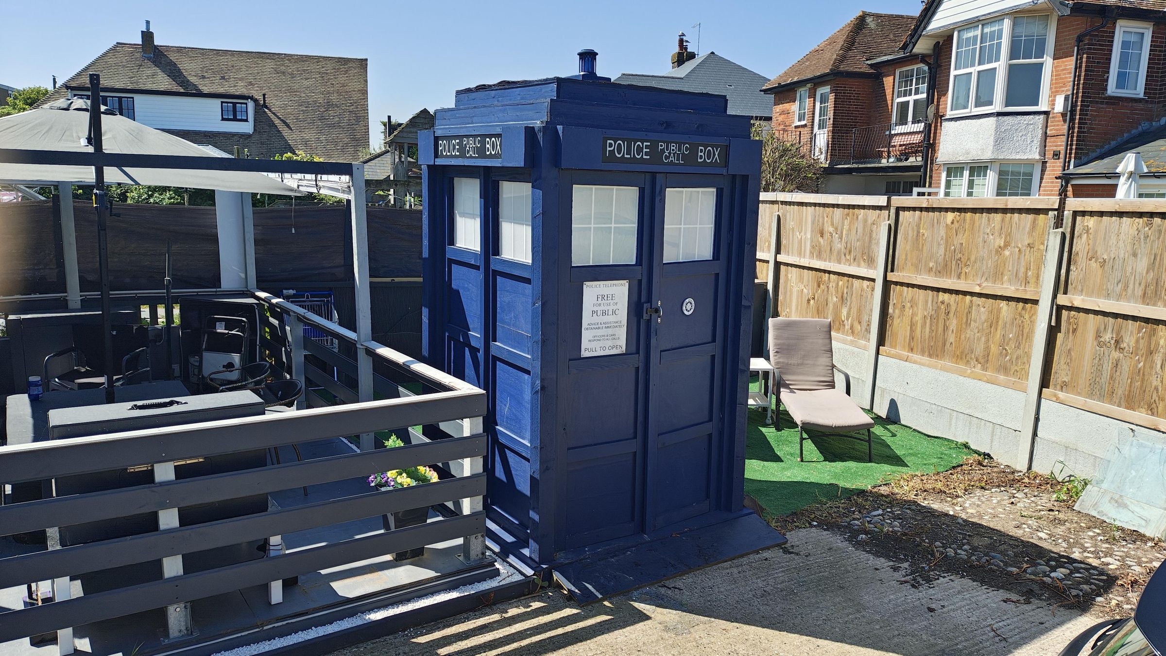Early 20th Century British Police Public Call Box (AKA the TARDIS ...