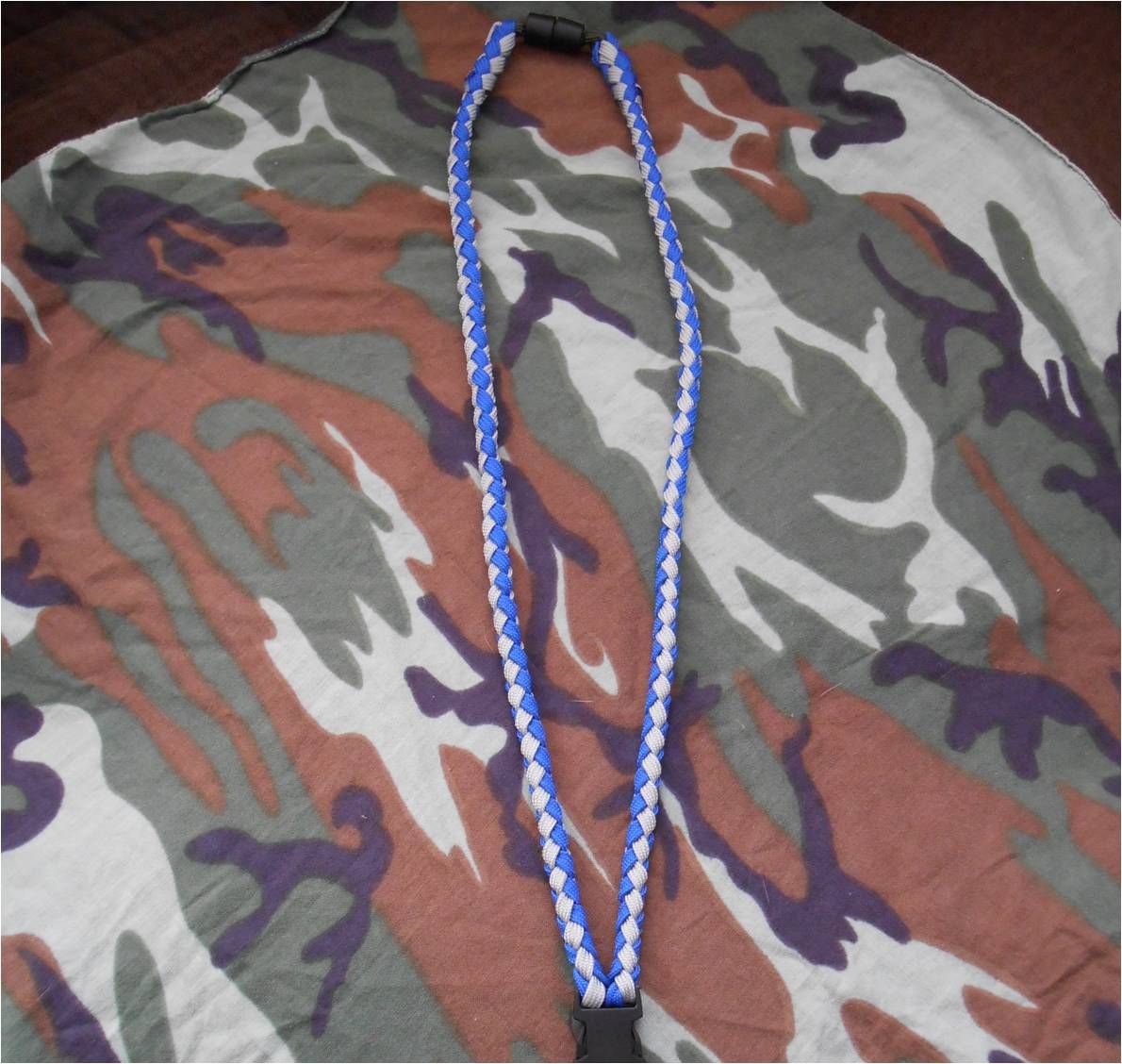 Break Away Paracord Lanyard With Side Release Buckle and Swivel Snap ...