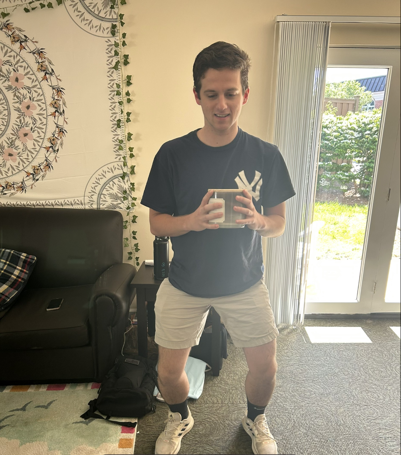 Dorm Room Workout: Glutes Edition : 5 Steps - Instructables